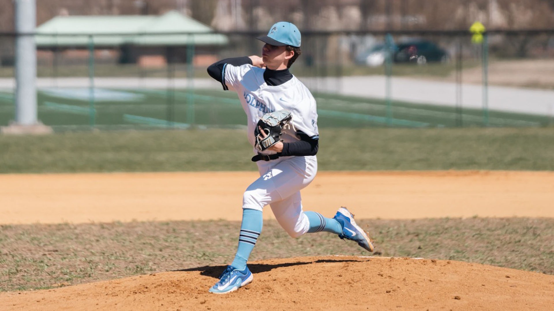 DOLPHINS CAN'T PROTECT FIVE-RUN LEAD IN LOSS TO SPARTANS - College of ...