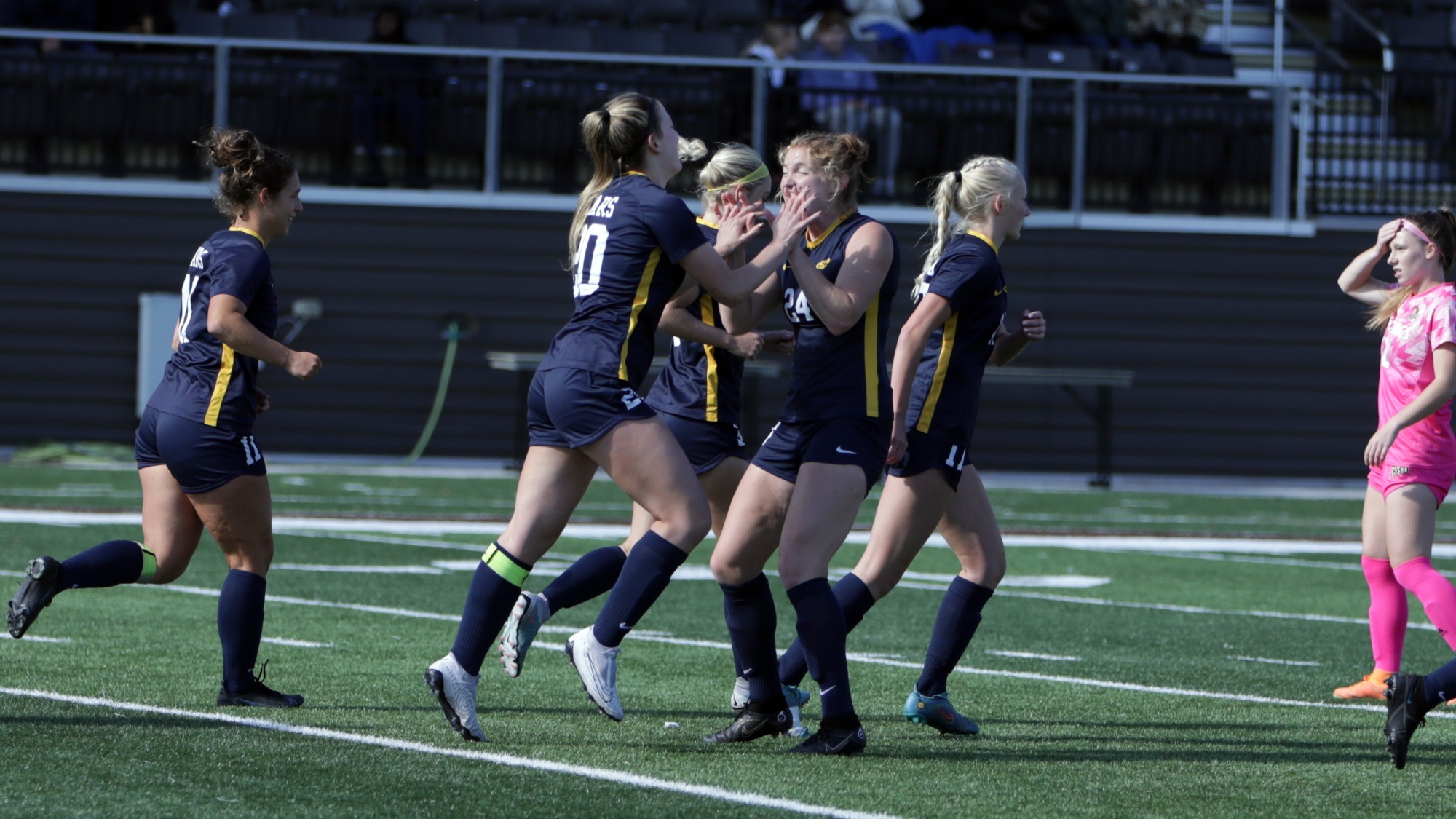 Anderson ties career goals record in 2-0 shutout win at SMSU ...