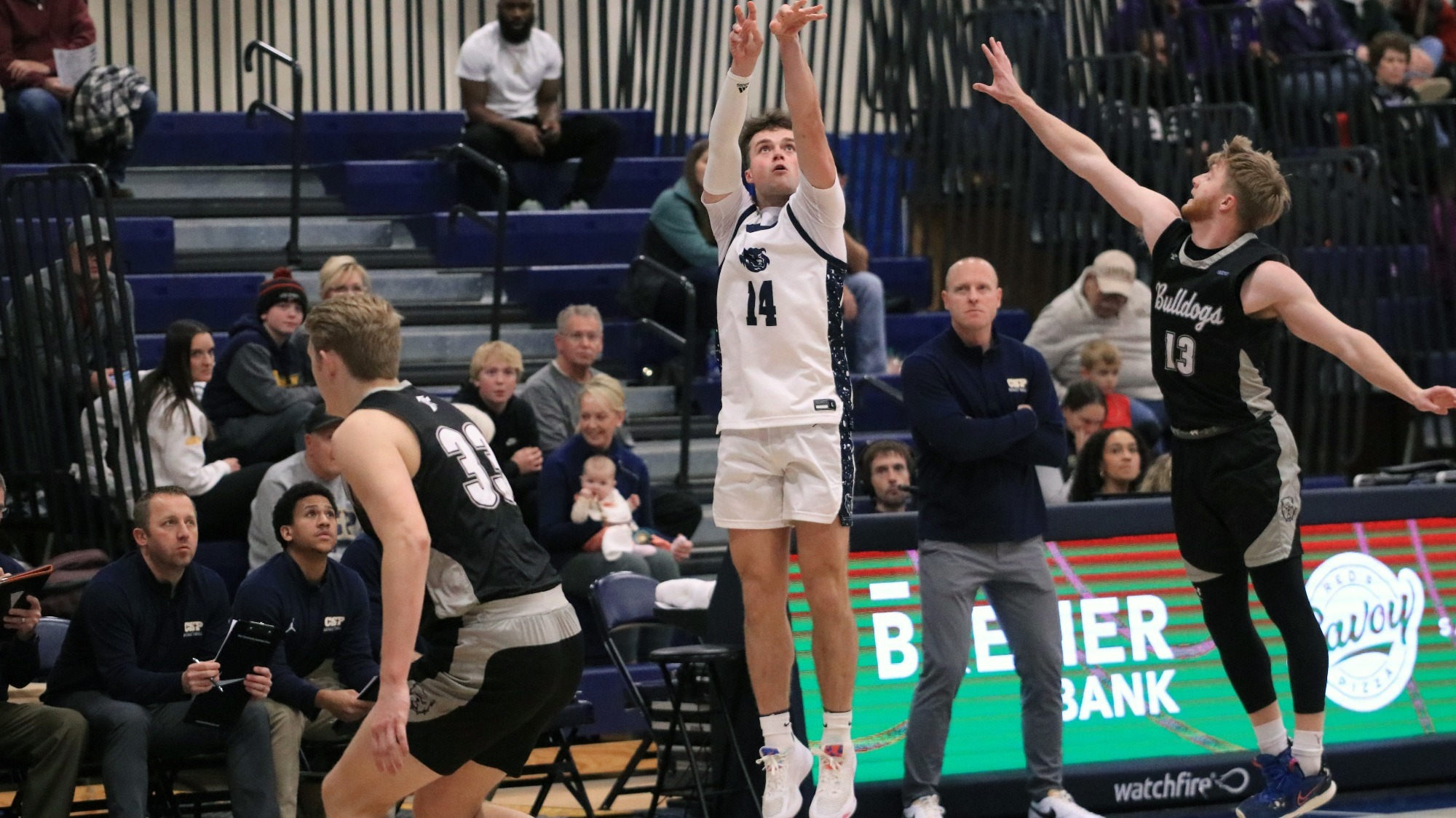 Golden Bears put up dominant performance in 96-54 win over Bulldogs ...