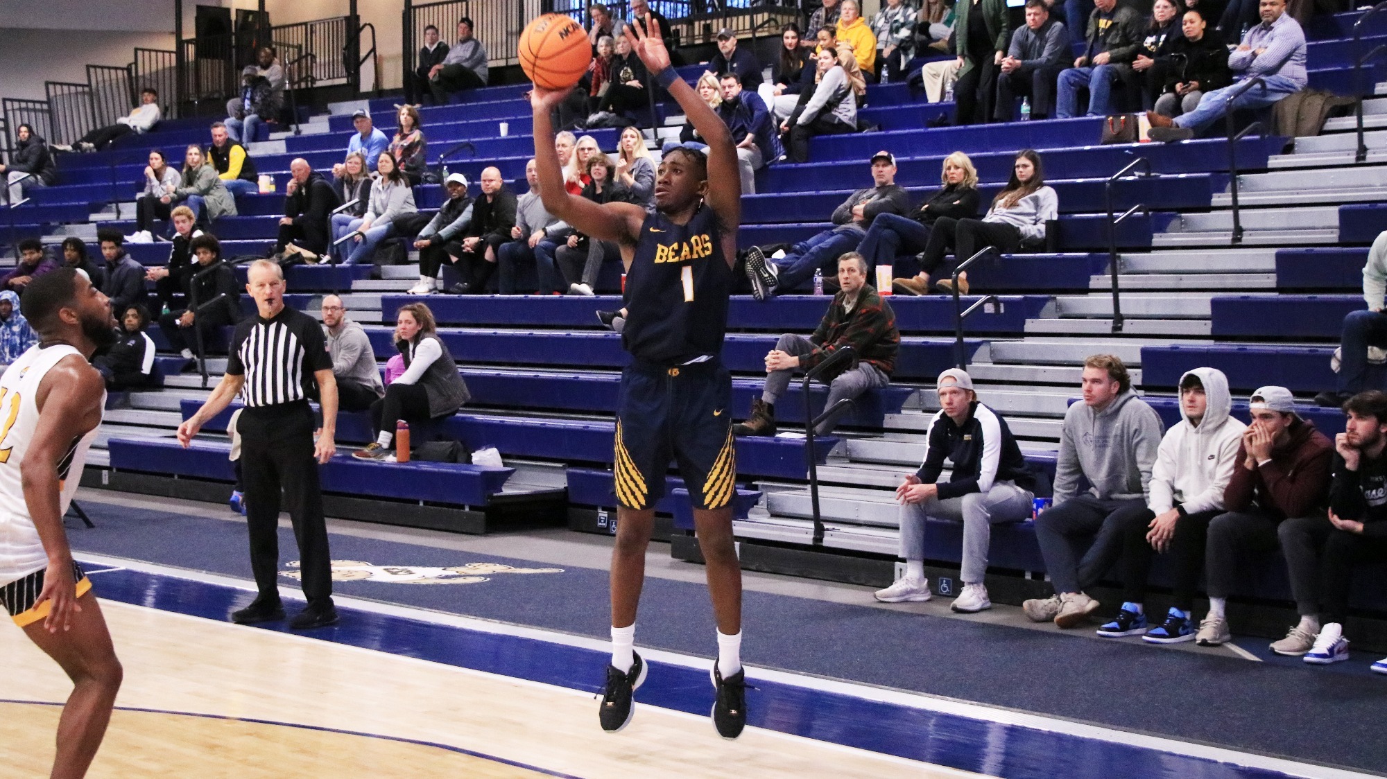 Skeete's 30 and 13 leads Concordia to an 84-76 win over Wayne State ...