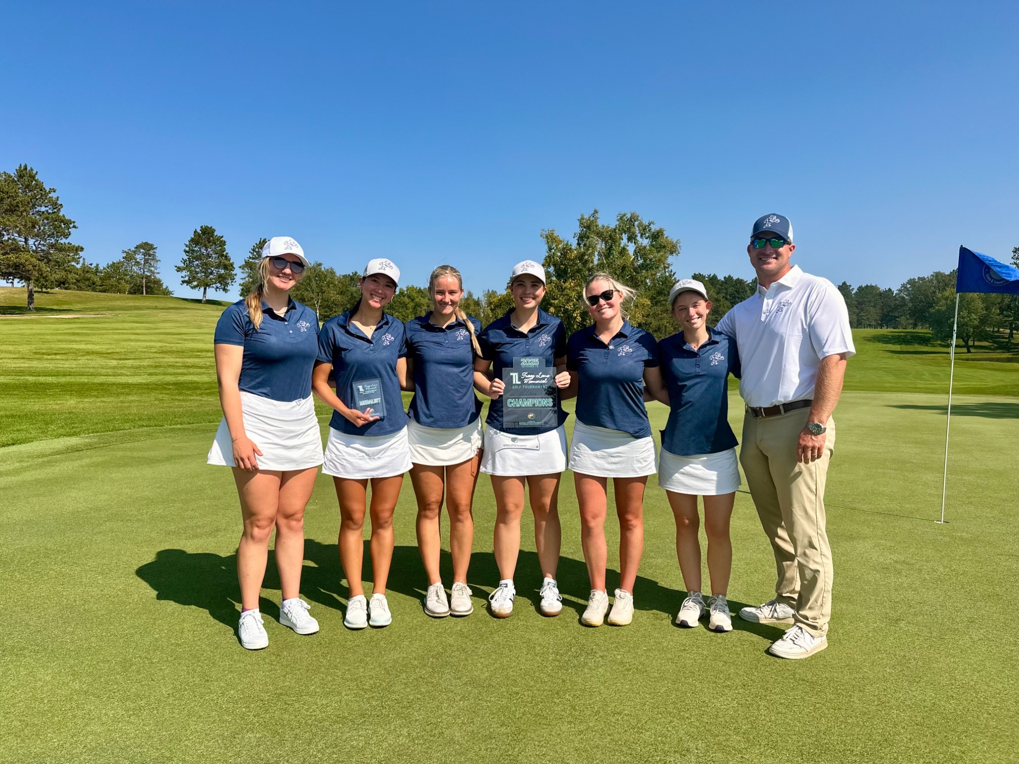 Golden Bears sit one stroke back of lead after opening round at the ...