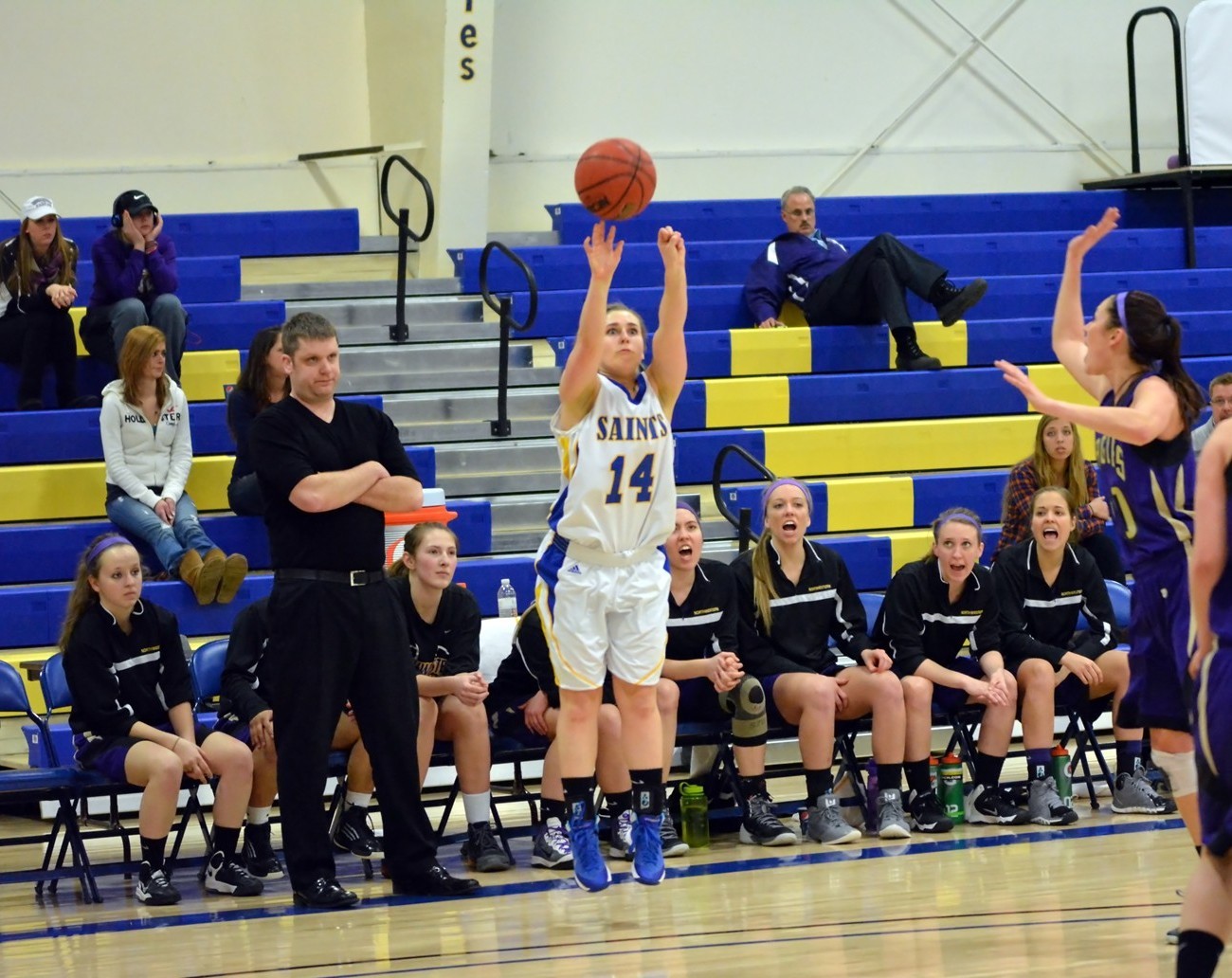 Elena Huber - Women's Basketball - The College of St. Scholastica Athletics