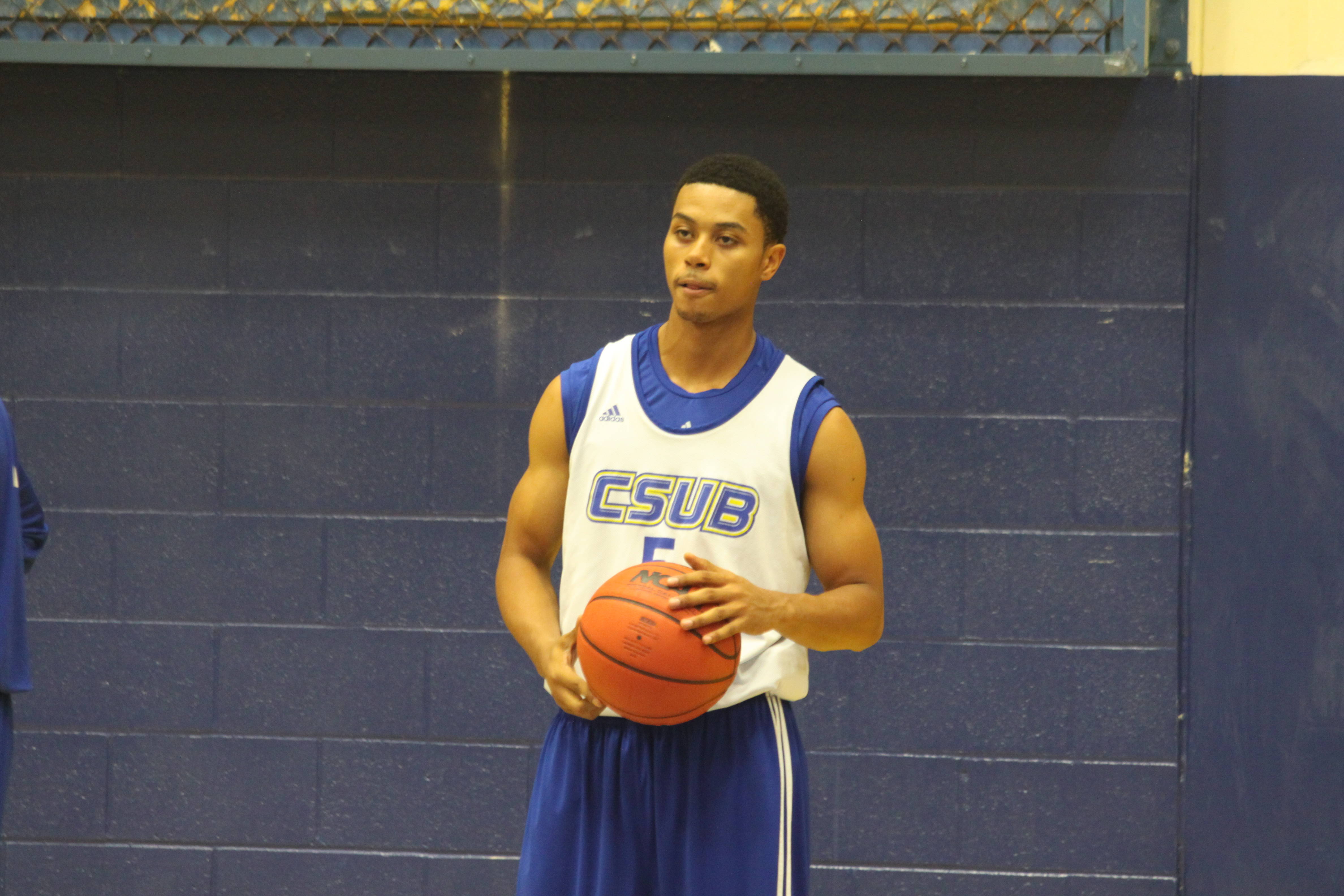 Men's Basketball-New Player Profile-Zach Lamb - California State ...