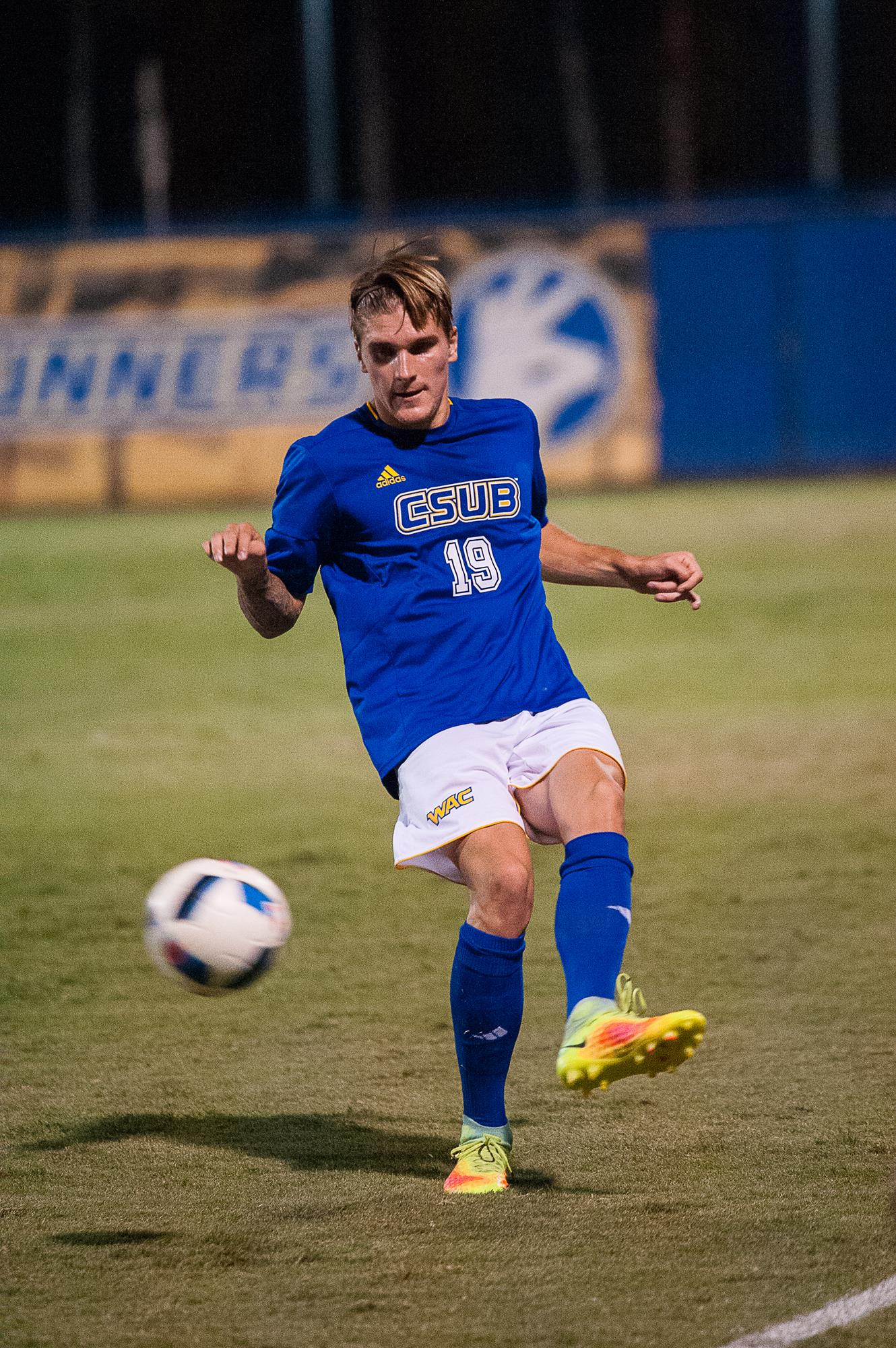 Sebastian Mentel - Men's Soccer - California State University at ...
