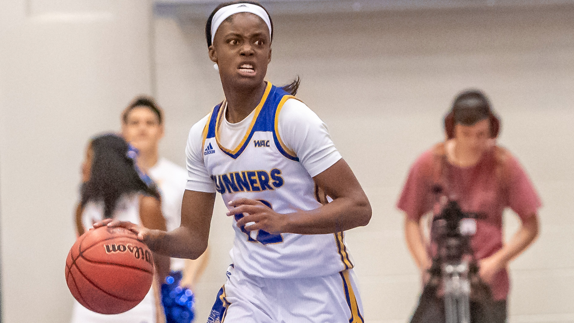 Alexxus Gilbert - Women's Basketball - California State University at ...