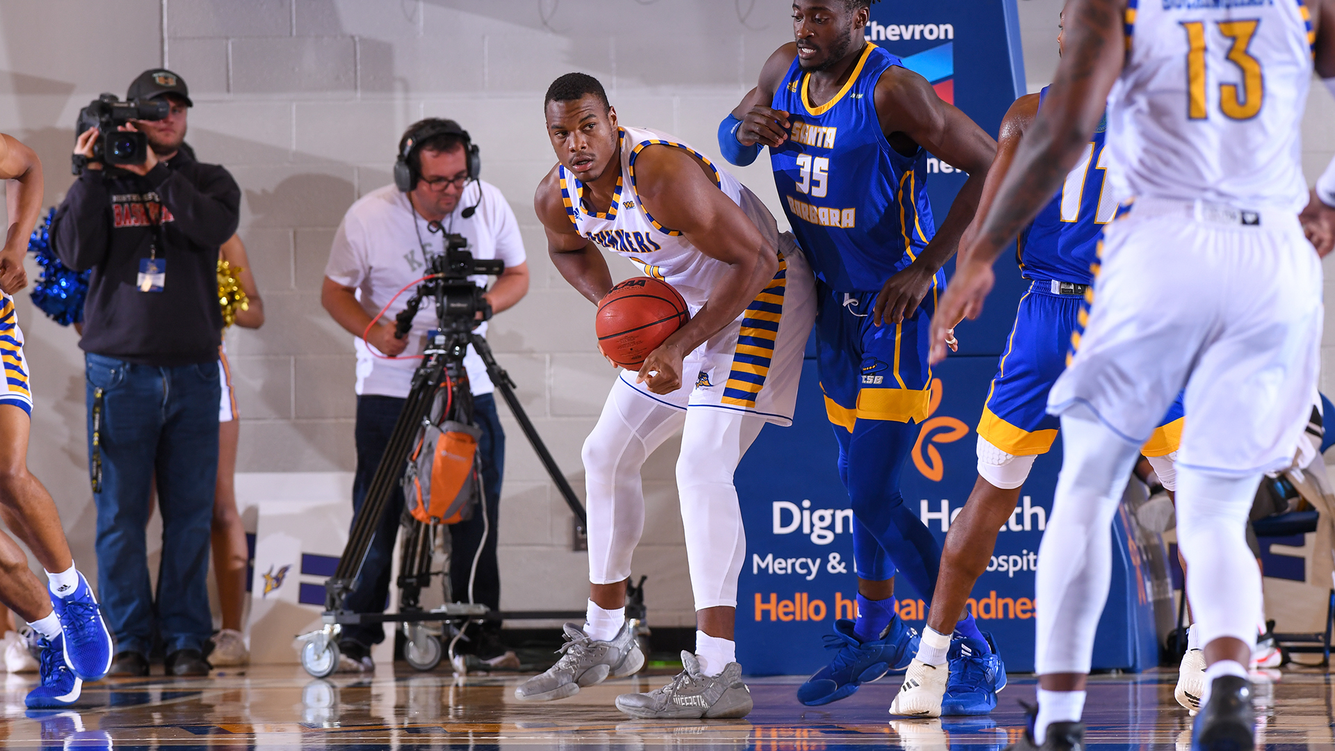 Ronne Readus - Men's Basketball - California State University at ...