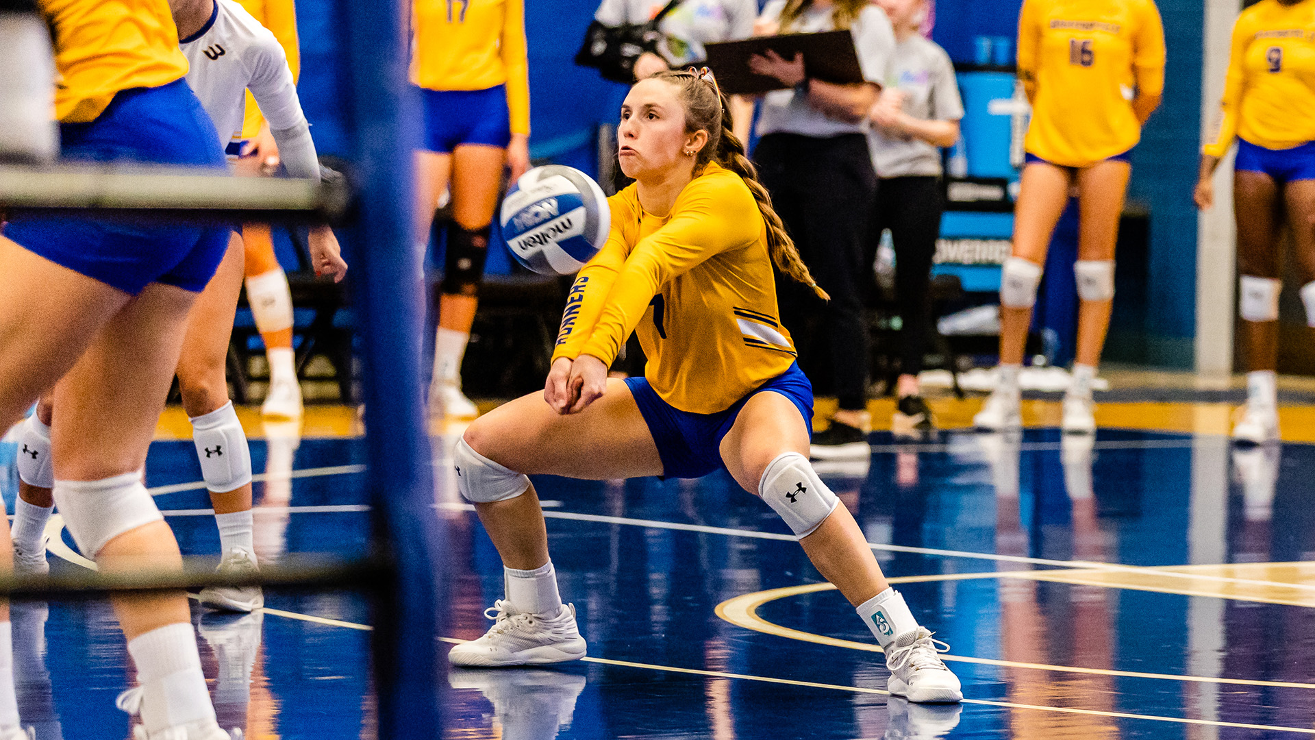 Caroline Benke - Women's Volleyball - California State University at ...
