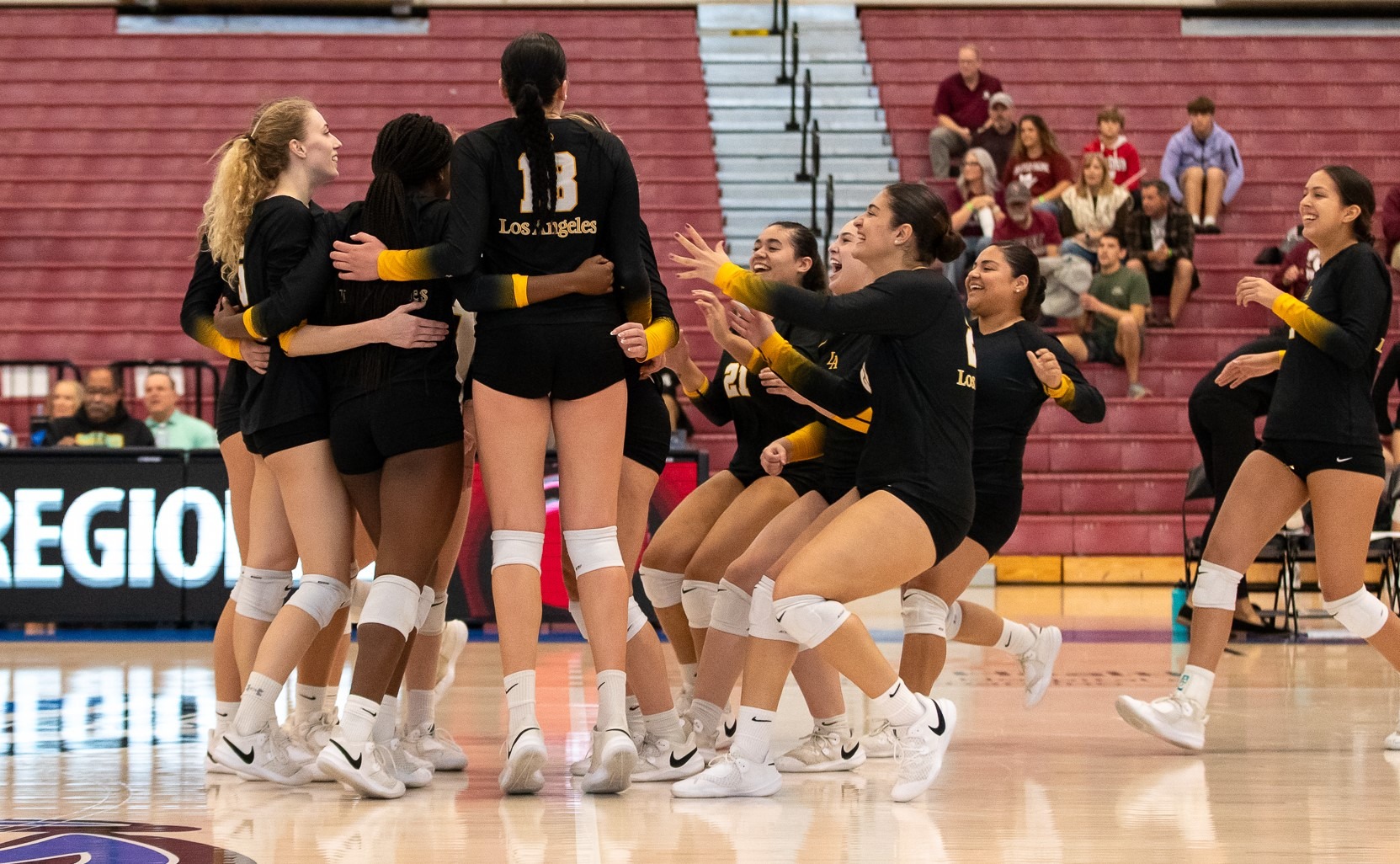 Golden Eagles Advance After Four-Set Win Victory - Cal State LA Athletics