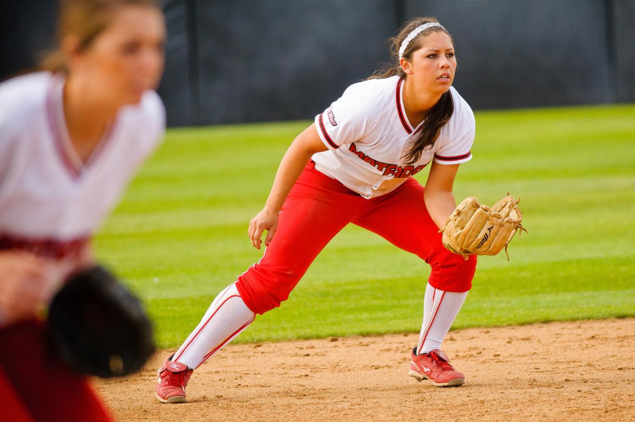 Leann Lopez - 2014 - Softball - CSUN Athletics