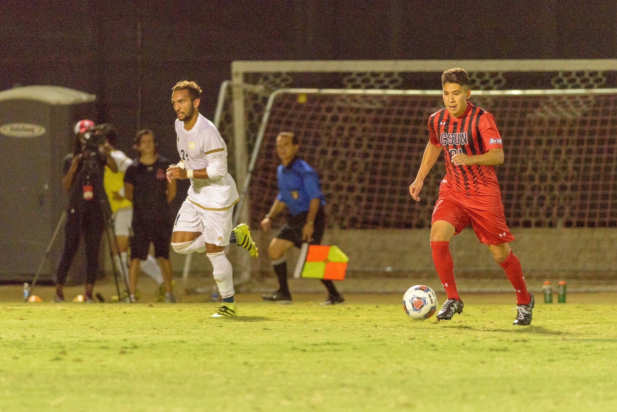 Aaron Robles - 2016 - Men's Soccer - CSUN Athletics