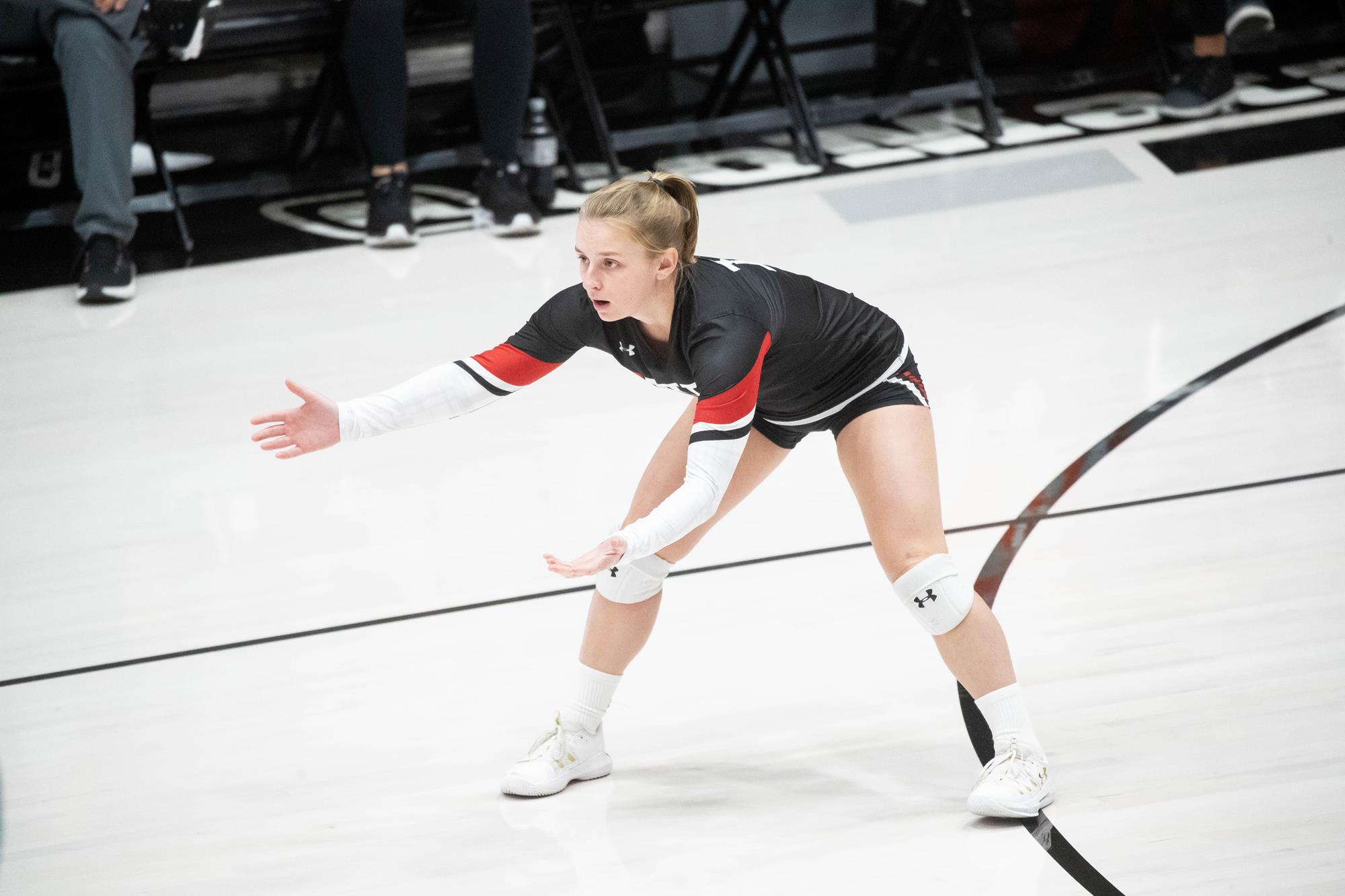Elizabeth Gannon - 2022 - Women's Volleyball - CSUN Athletics