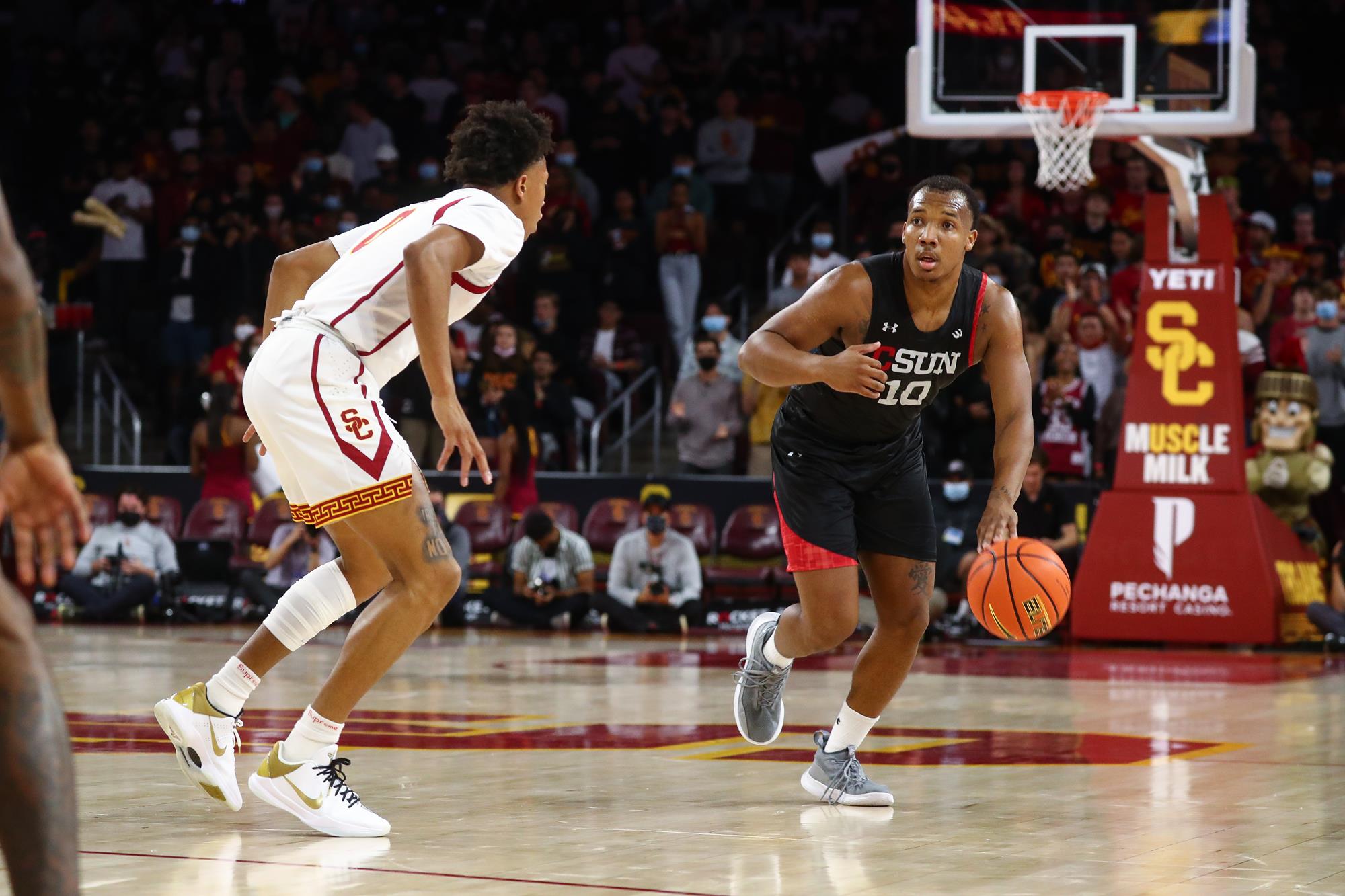Darius Brown II - 2021-22 - Men's Basketball - CSUN Athletics