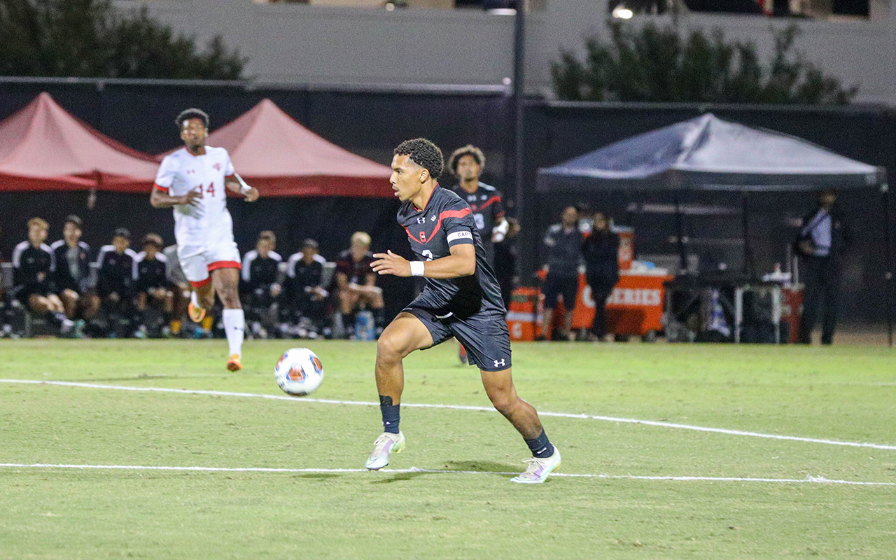 Marvin Arias - 2022 - Men's Soccer - CSUN Athletics
