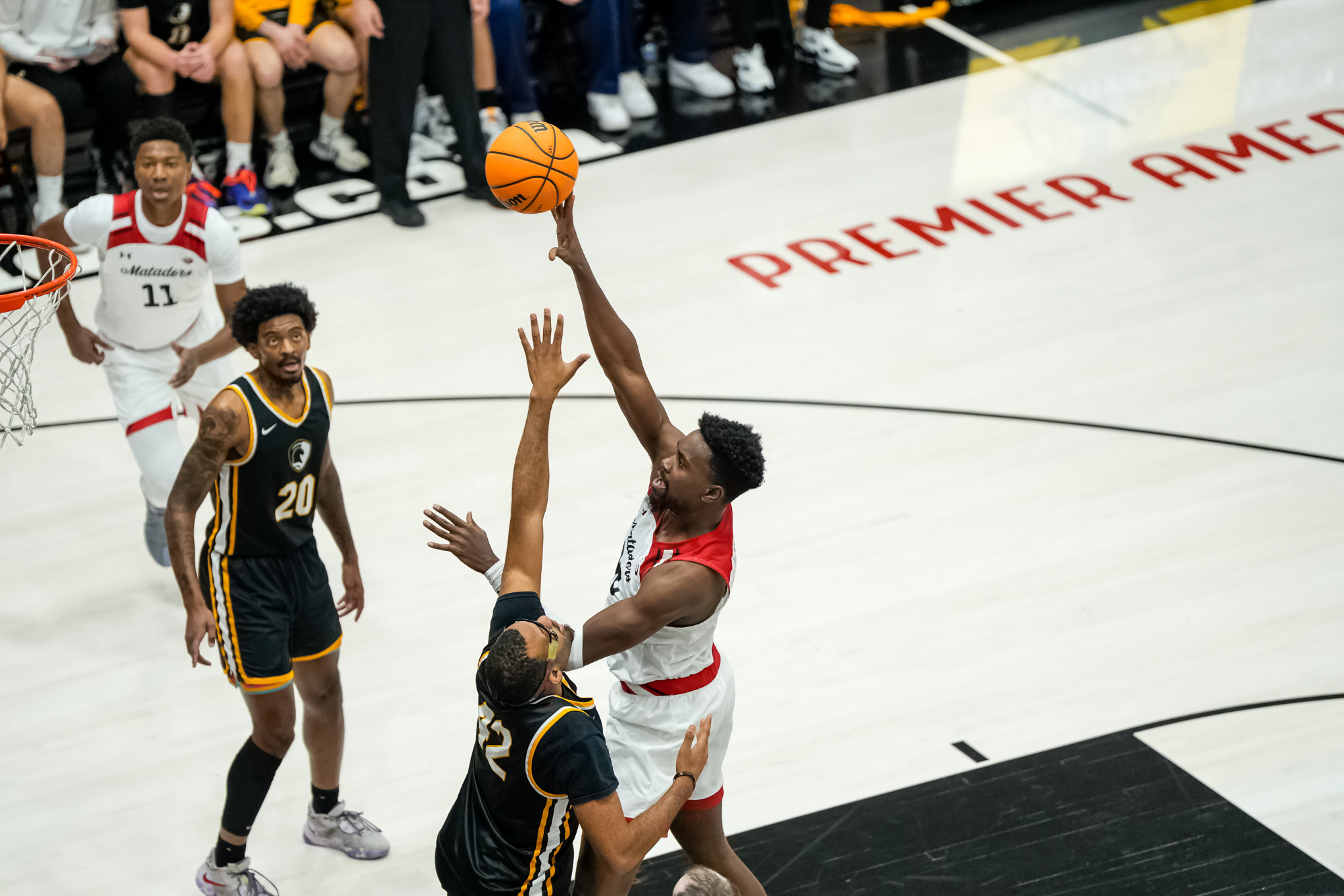 Dearon Tucker - 2023-24 - Men's Basketball - CSUN Athletics