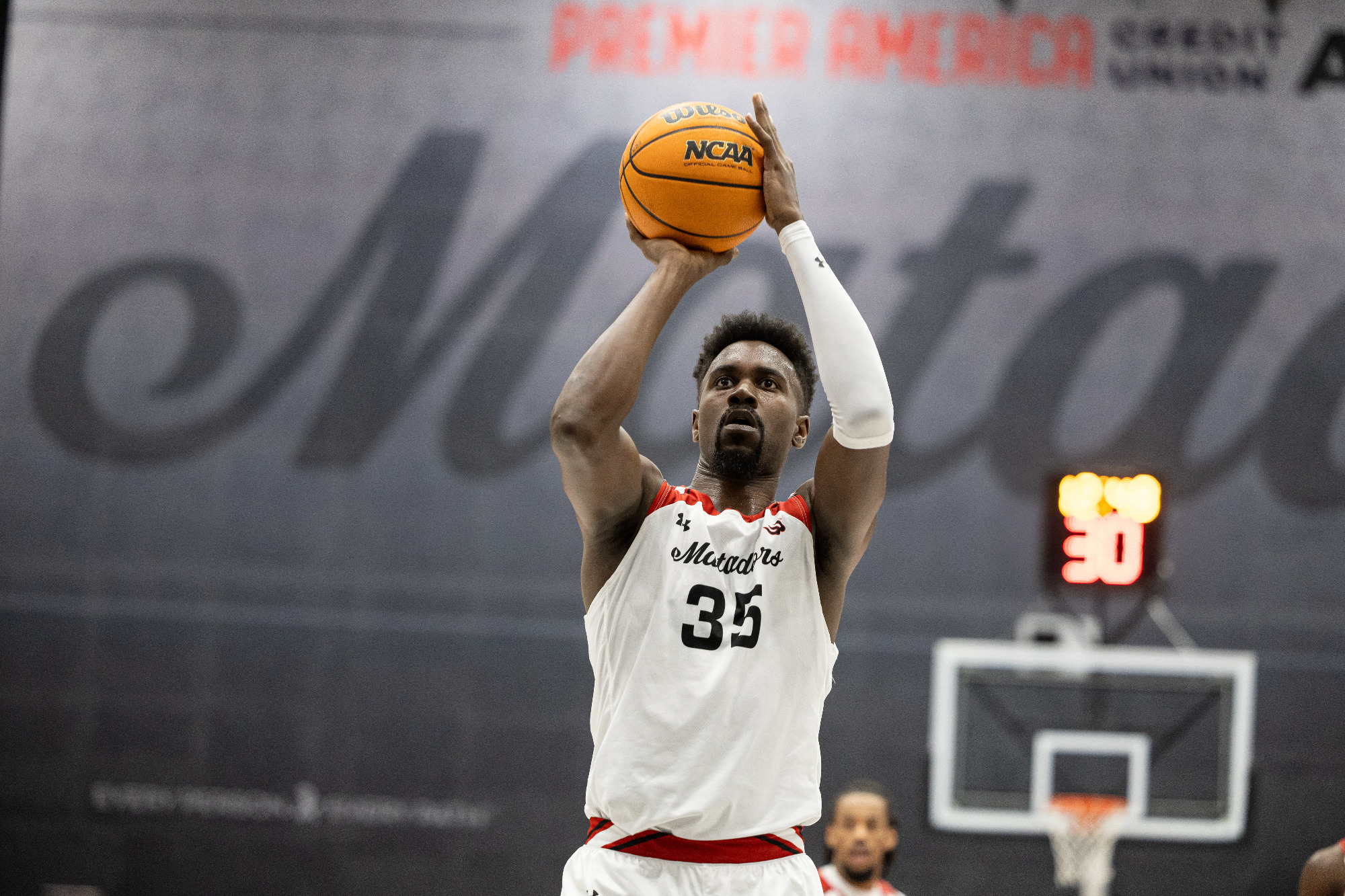 Dearon Tucker - 2023-24 - Men's Basketball - CSUN Athletics