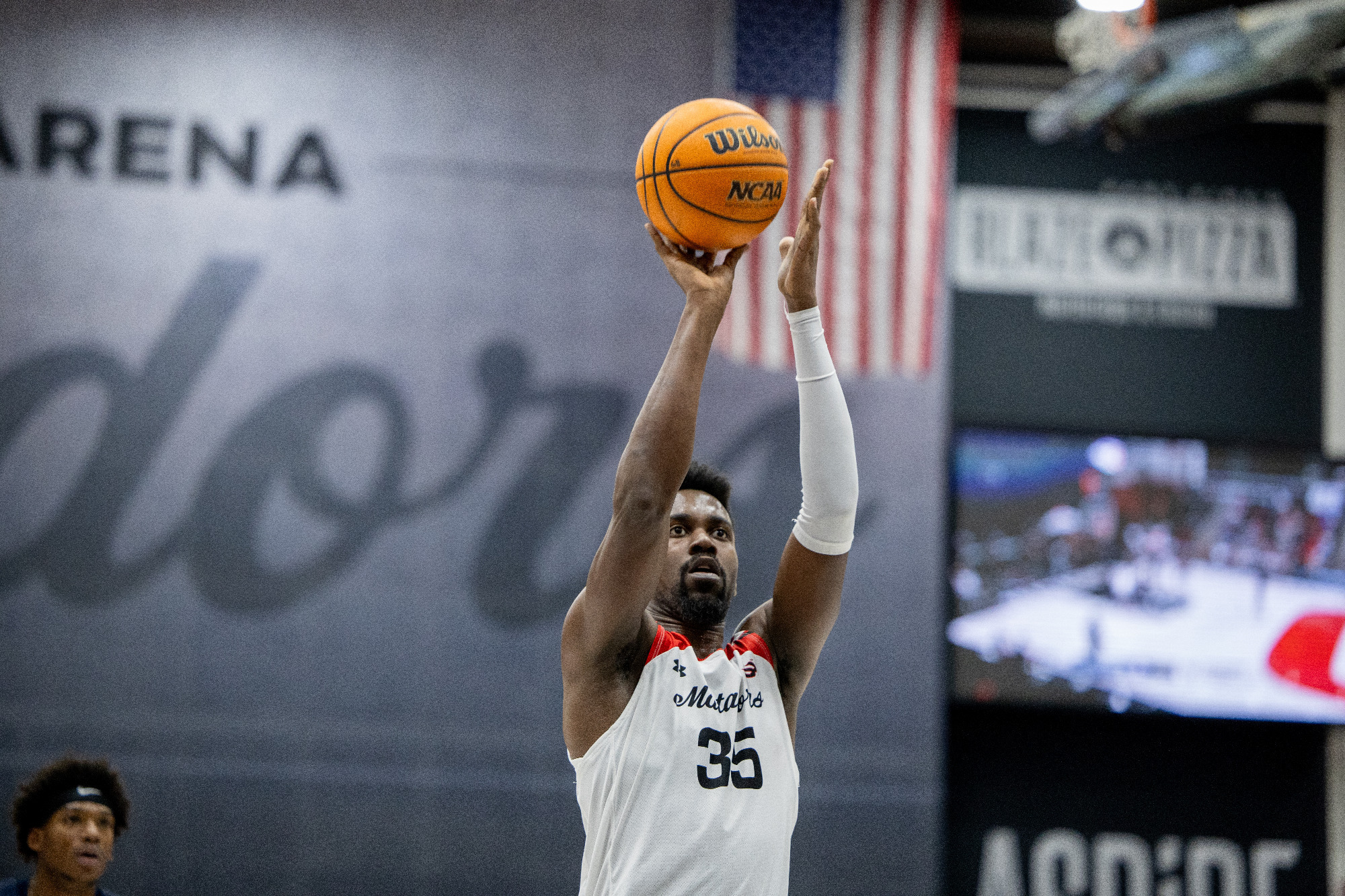 Dearon Tucker - 2023-24 - Men's Basketball - CSUN Athletics