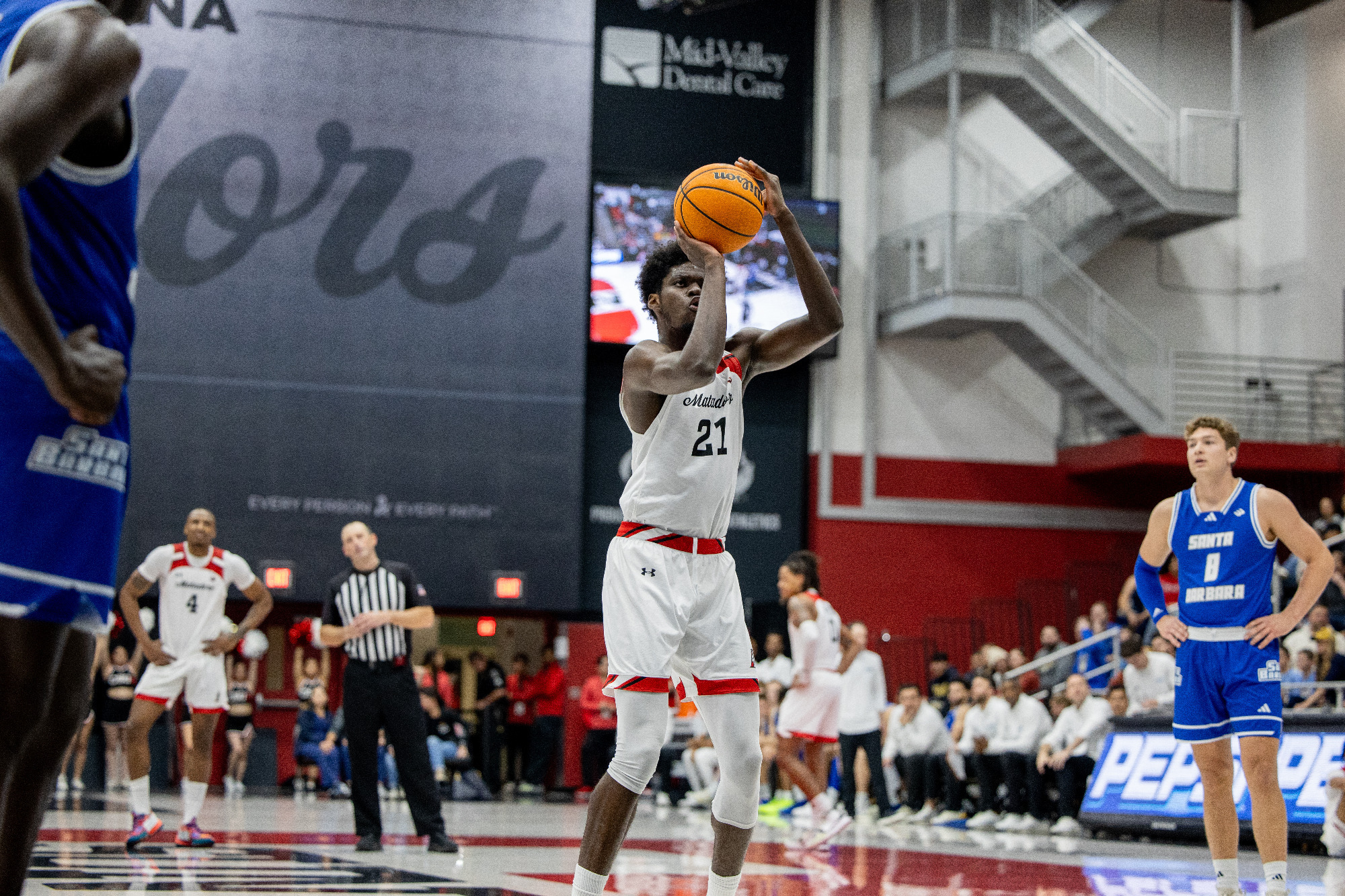 Bryan Ndjonga - 2023-24 - Men's Basketball - CSUN Athletics