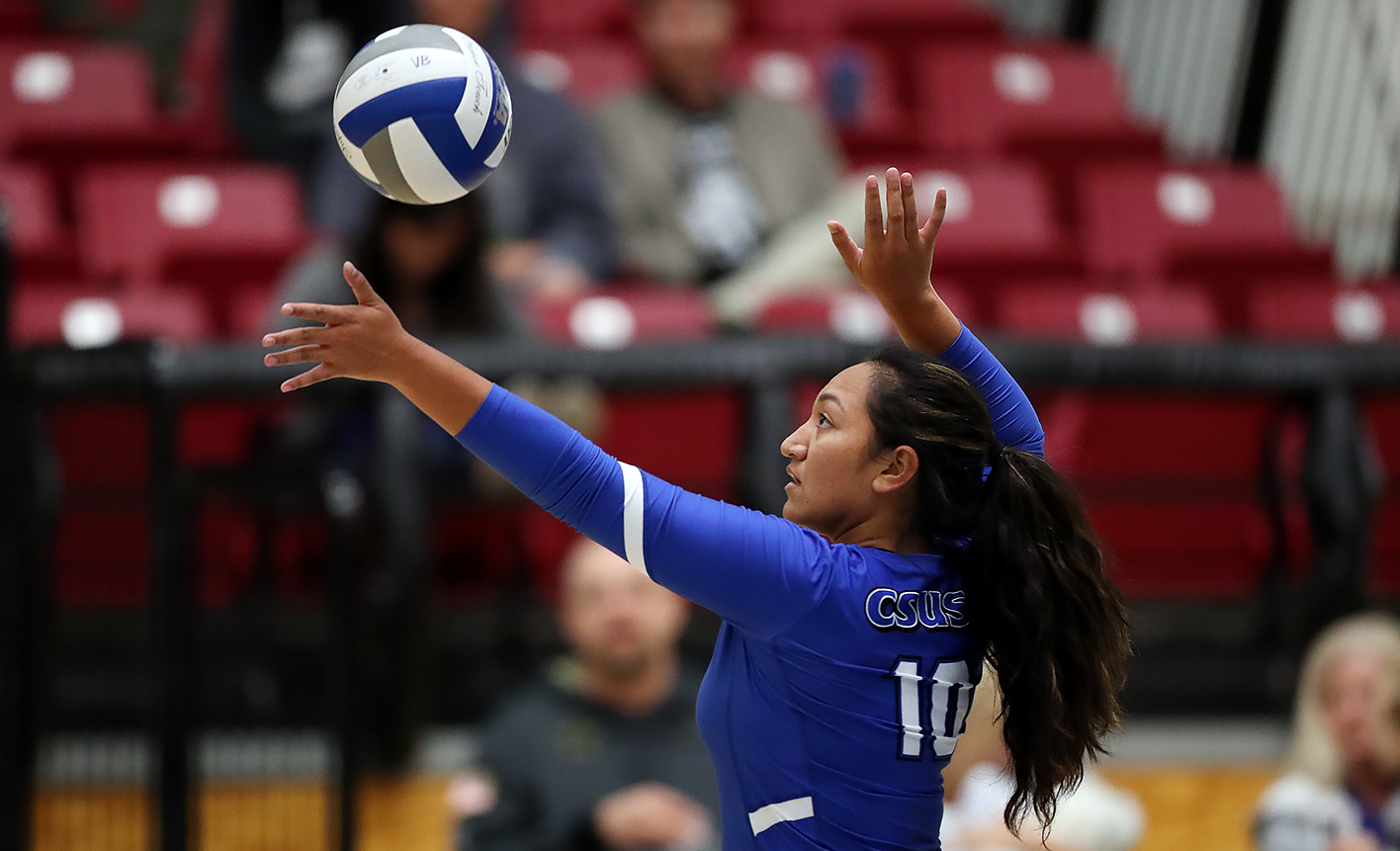 Diana Maile - Volleyball - California State University of San ...