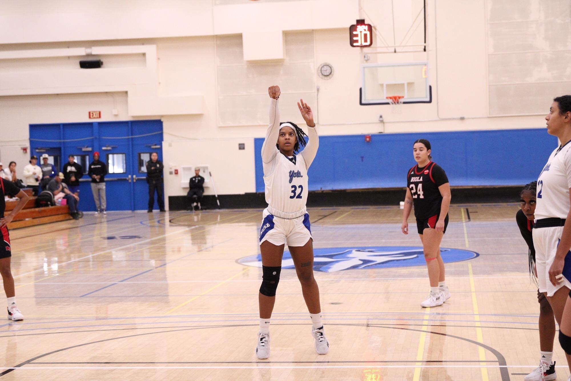 Deja Blue - Women's Basketball - California State University of San ...