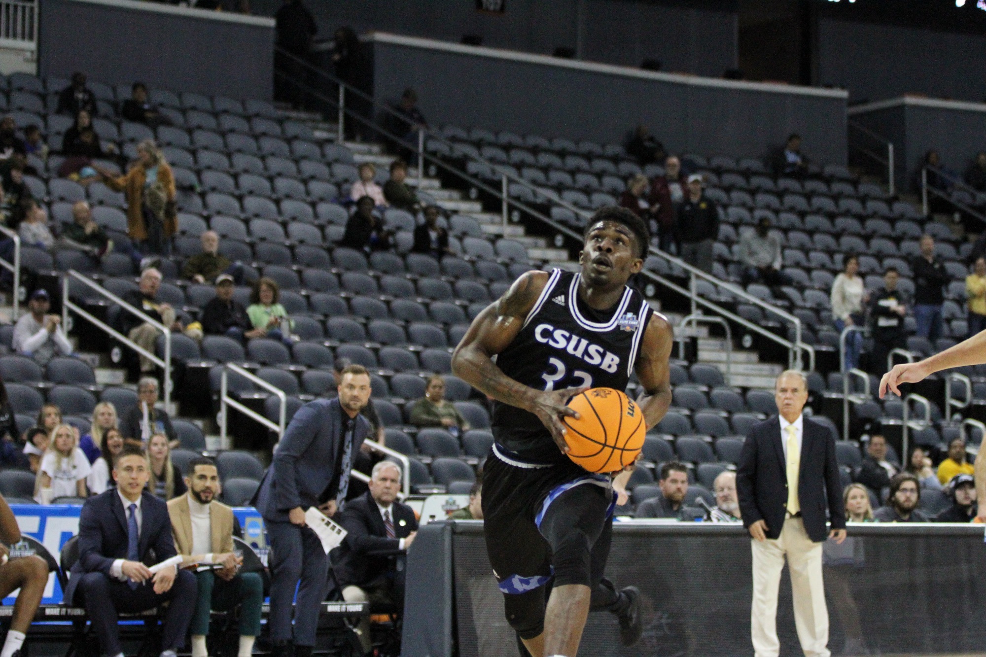 Dontrell Shuler - Men's Basketball - California State University of San ...