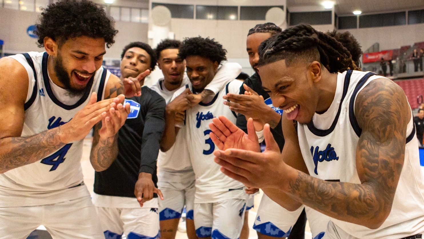 Robby Robinson - Men's Basketball - California State University of San ...