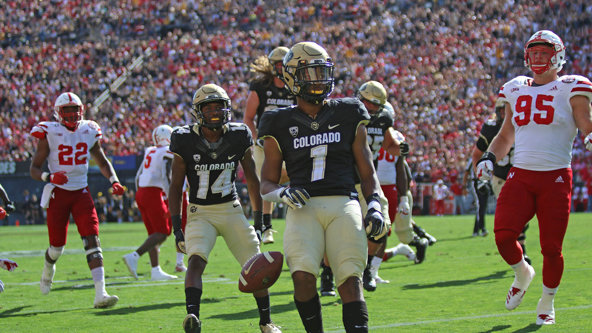 Jaren Mangham - Football - University of Colorado Athletics