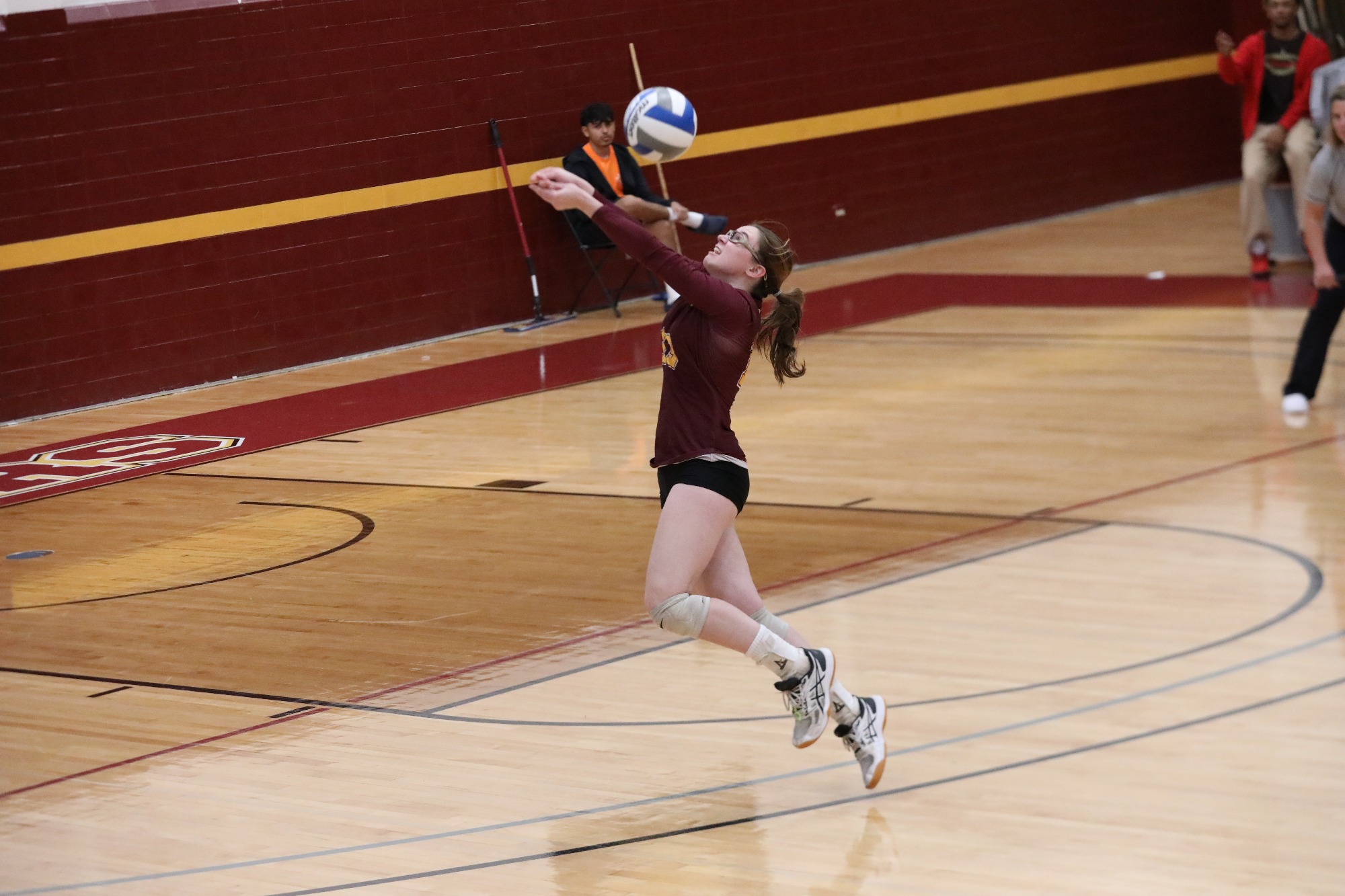 Three Tough Sets Lead To Cougar Loss - Concordia University Chicago Athletics