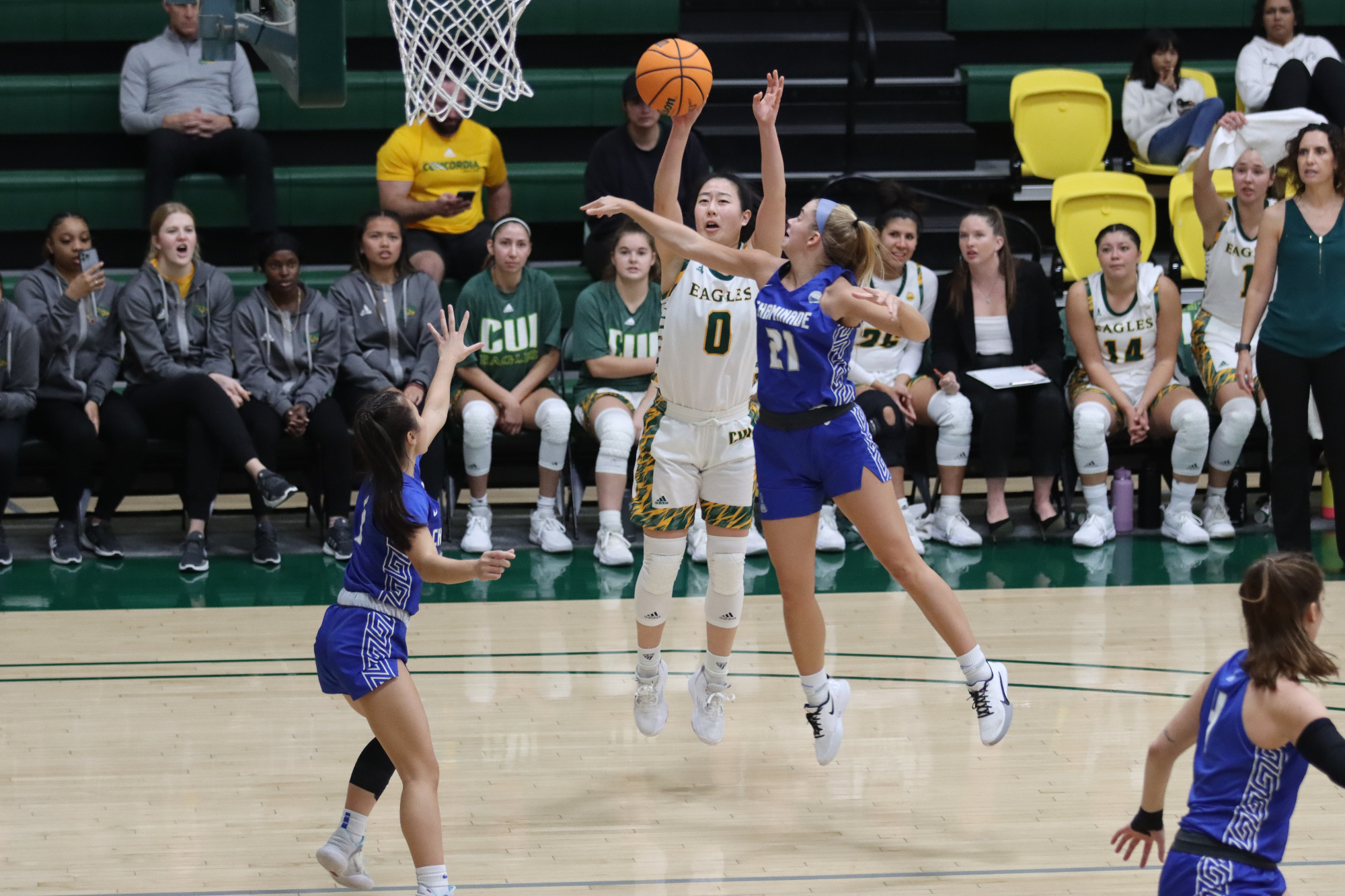 CUI Women's Basketball Claims Tenth Straight Win - Concordia University ...