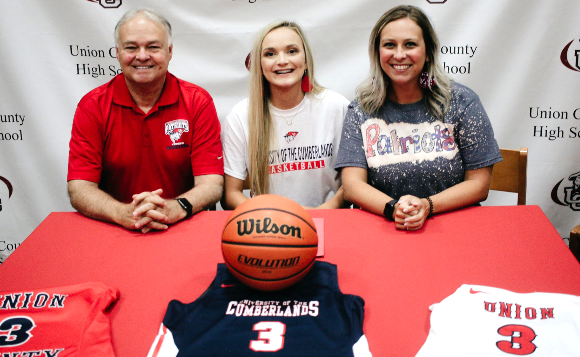 Jaiden Cox joins Coach Reeves and the Patriots Basketball Team ...