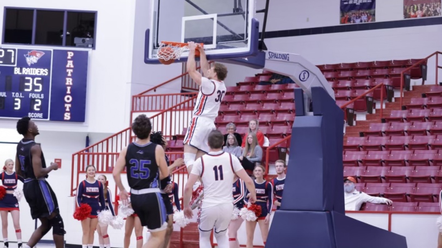 Patriots Roll Past Blue Raiders - University of the Cumberlands Athletics