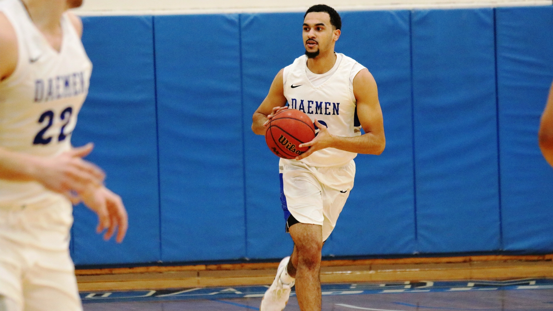 Darius Garvin - Men's Basketball - Daemen University Athletics