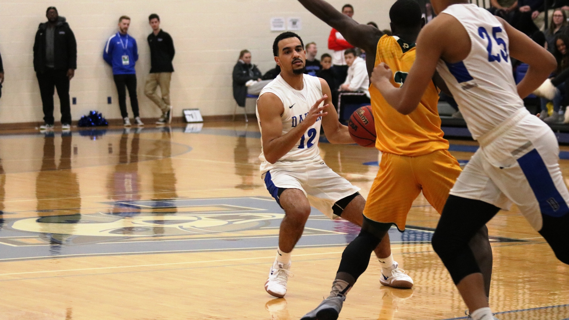 Darius Garvin - Men's Basketball - Daemen University Athletics