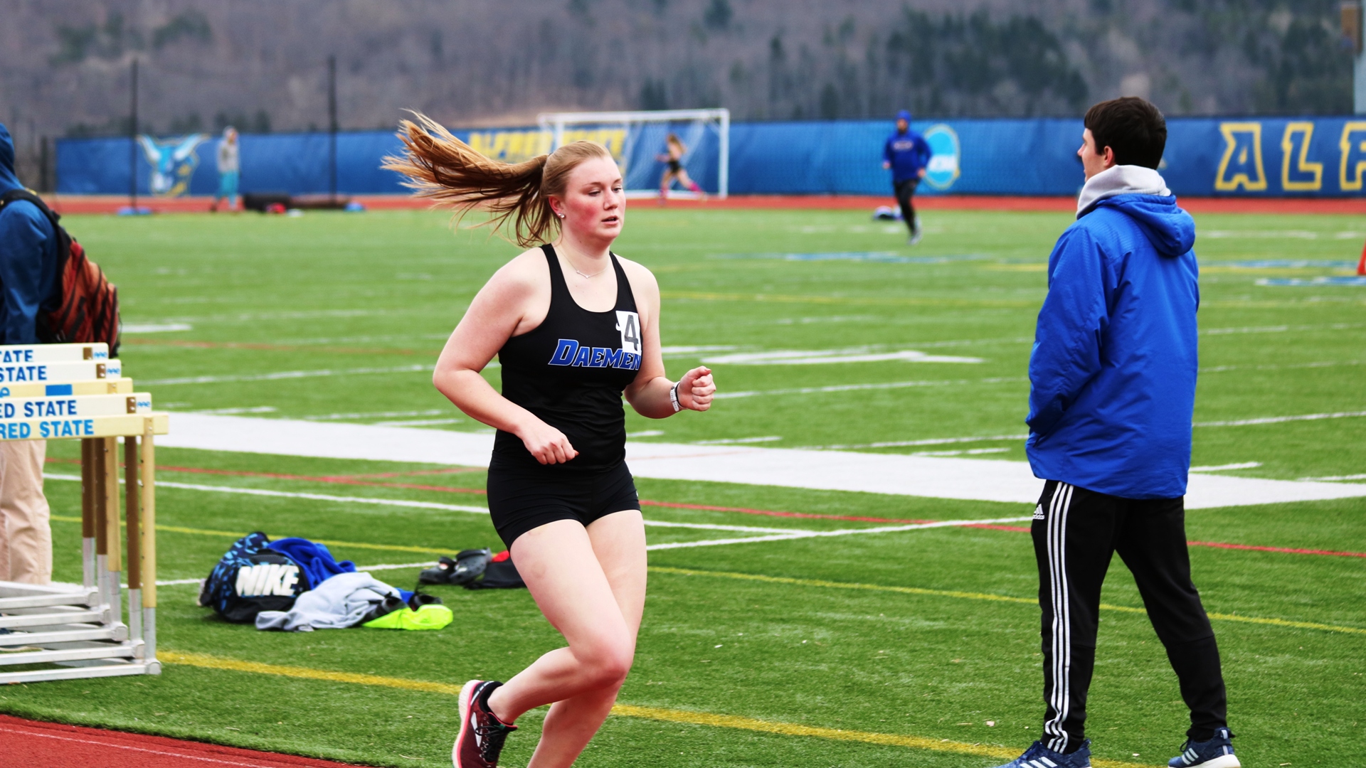 Mackenzie Tubbs - Women's Track & Field - Daemen University Athletics