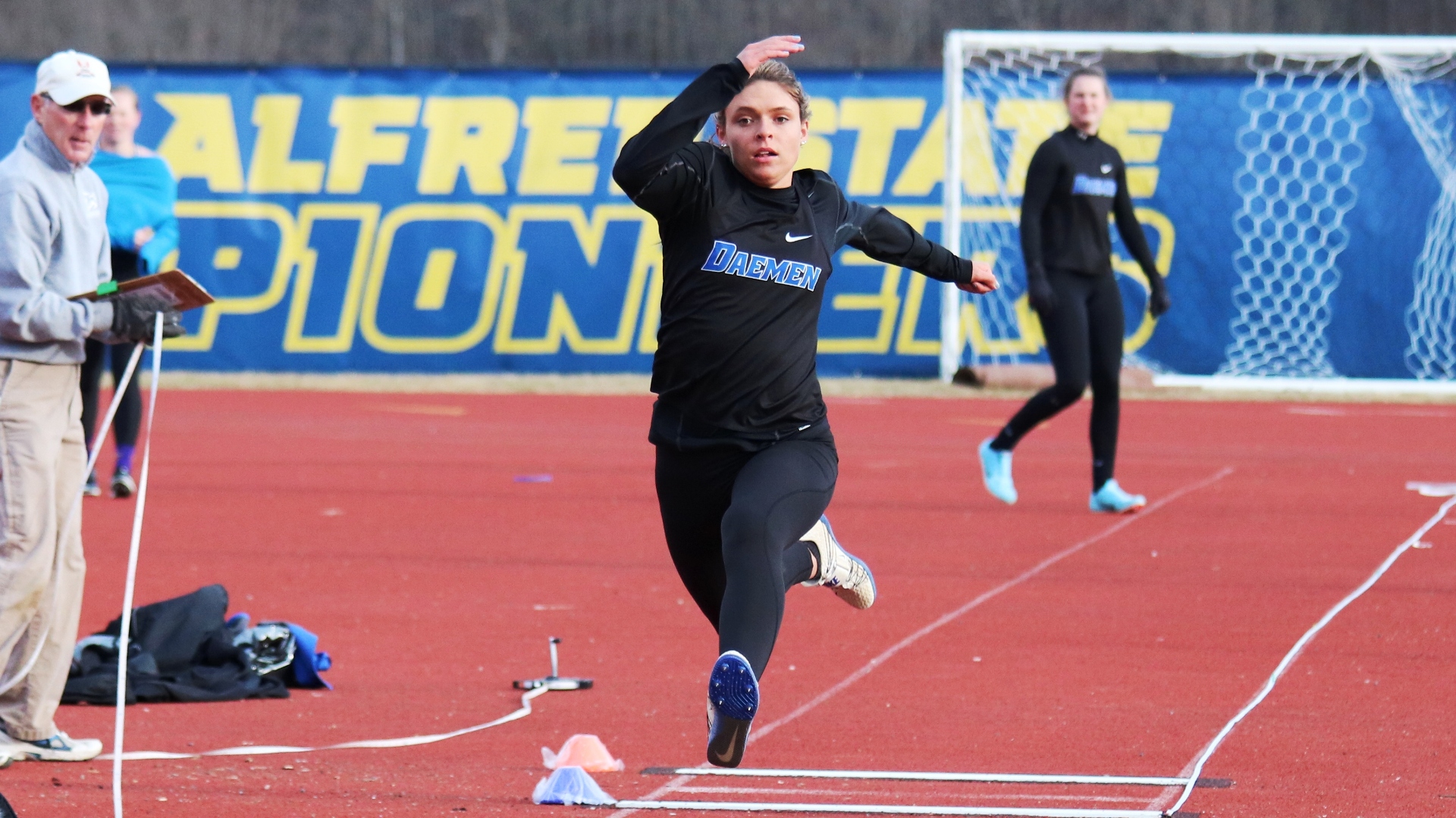 Katja Meyer - Women's Track & Field - Daemen University Athletics