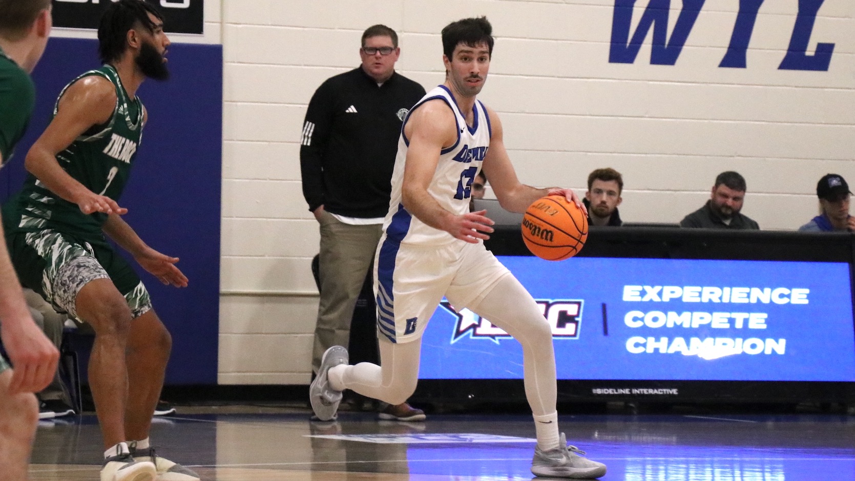 Nick MacDonald - Men's Basketball - Daemen University Athletics