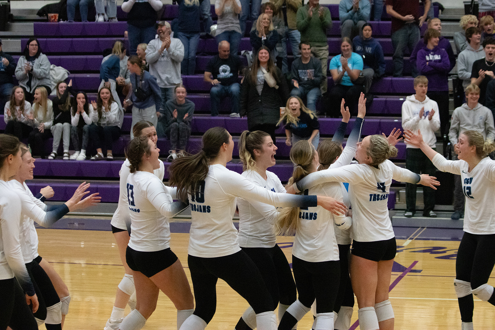 DSU moves on to NSAA volleyball semifinals after a wild 3-2 thriller ...