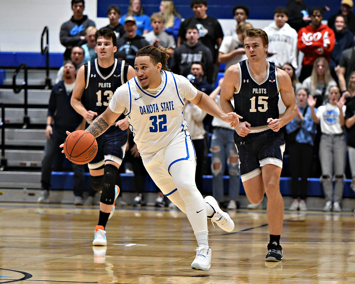 Mison Coilton - 2023-24 - Men's Basketball - Dakota State University