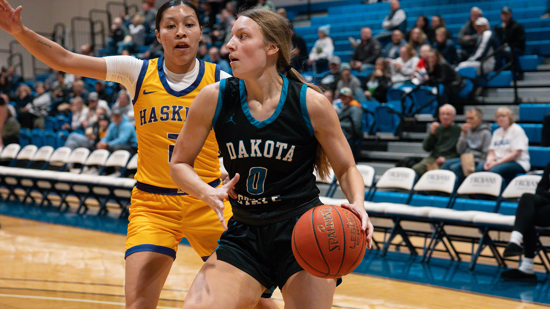 Miakken Vincent - 2023-24 - #9 Women's Basketball - Dakota State University