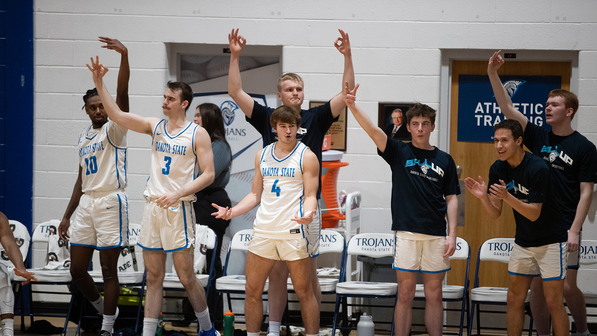 Taylor Edwards - 2023-24 - Men's Basketball - Dakota State University