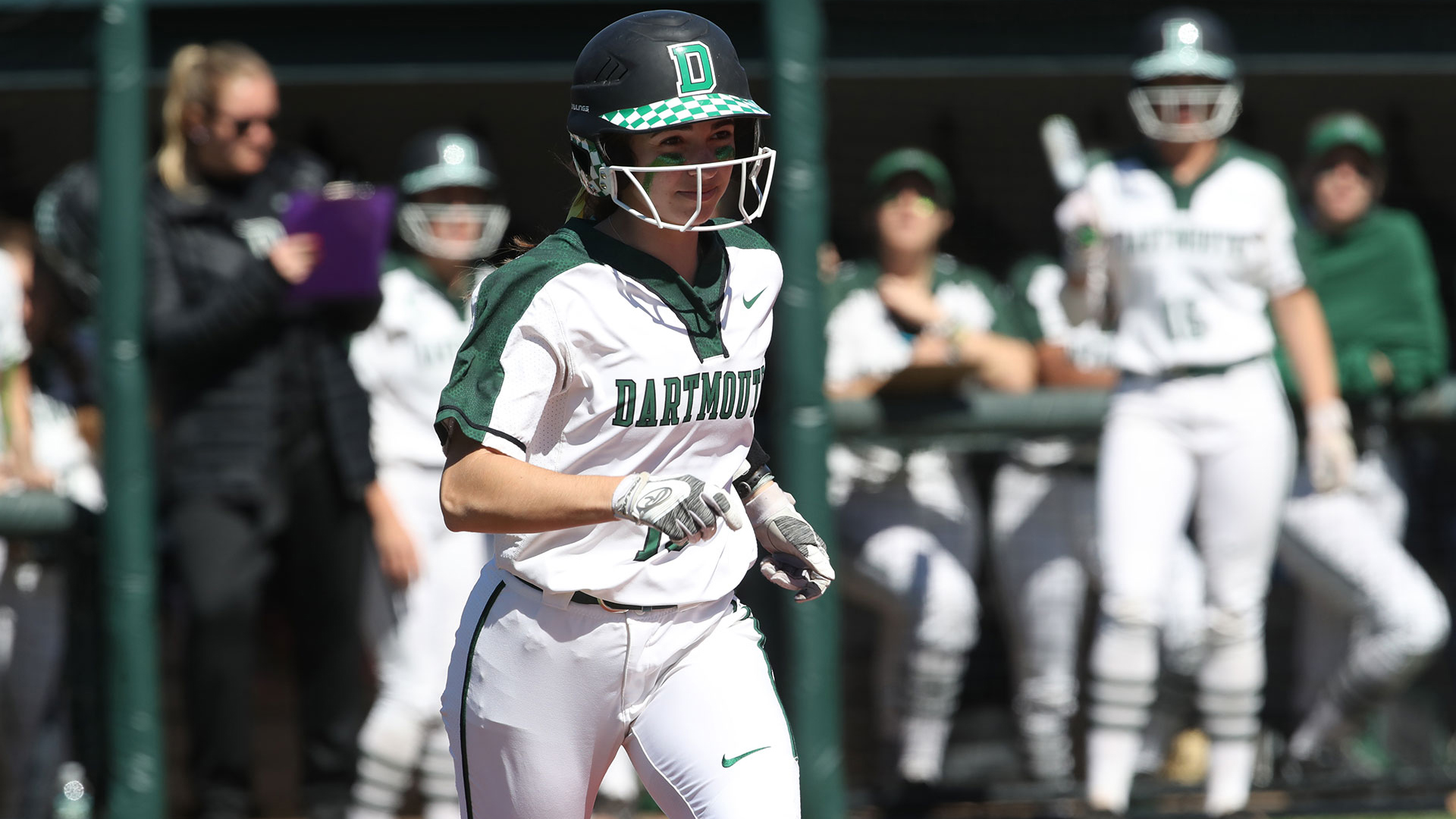 McKenna Gray - Softball - Dartmouth College Athletics