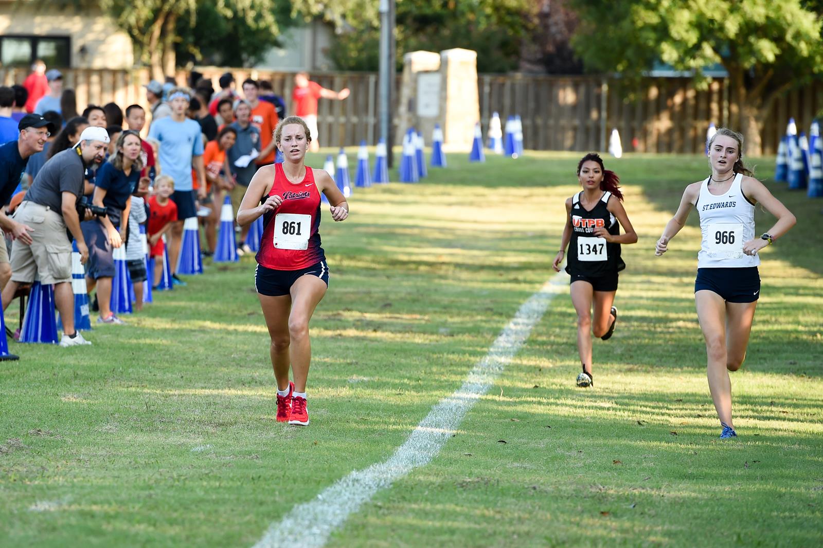 Lydia Gill - Women's Cross Country - Dallas Baptist University Athletics