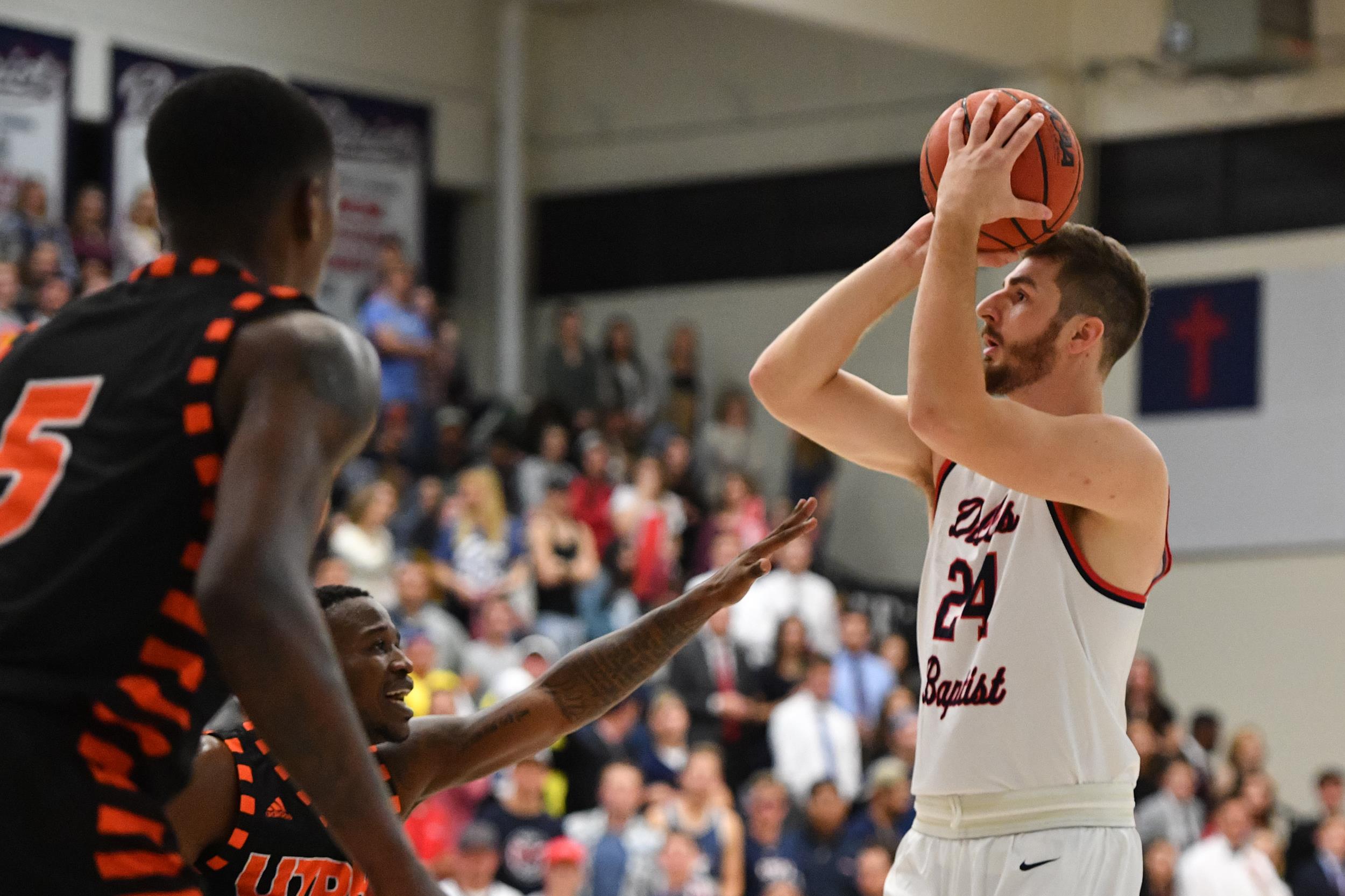 Brayden Harris - Men's Basketball - Dallas Baptist University Athletics
