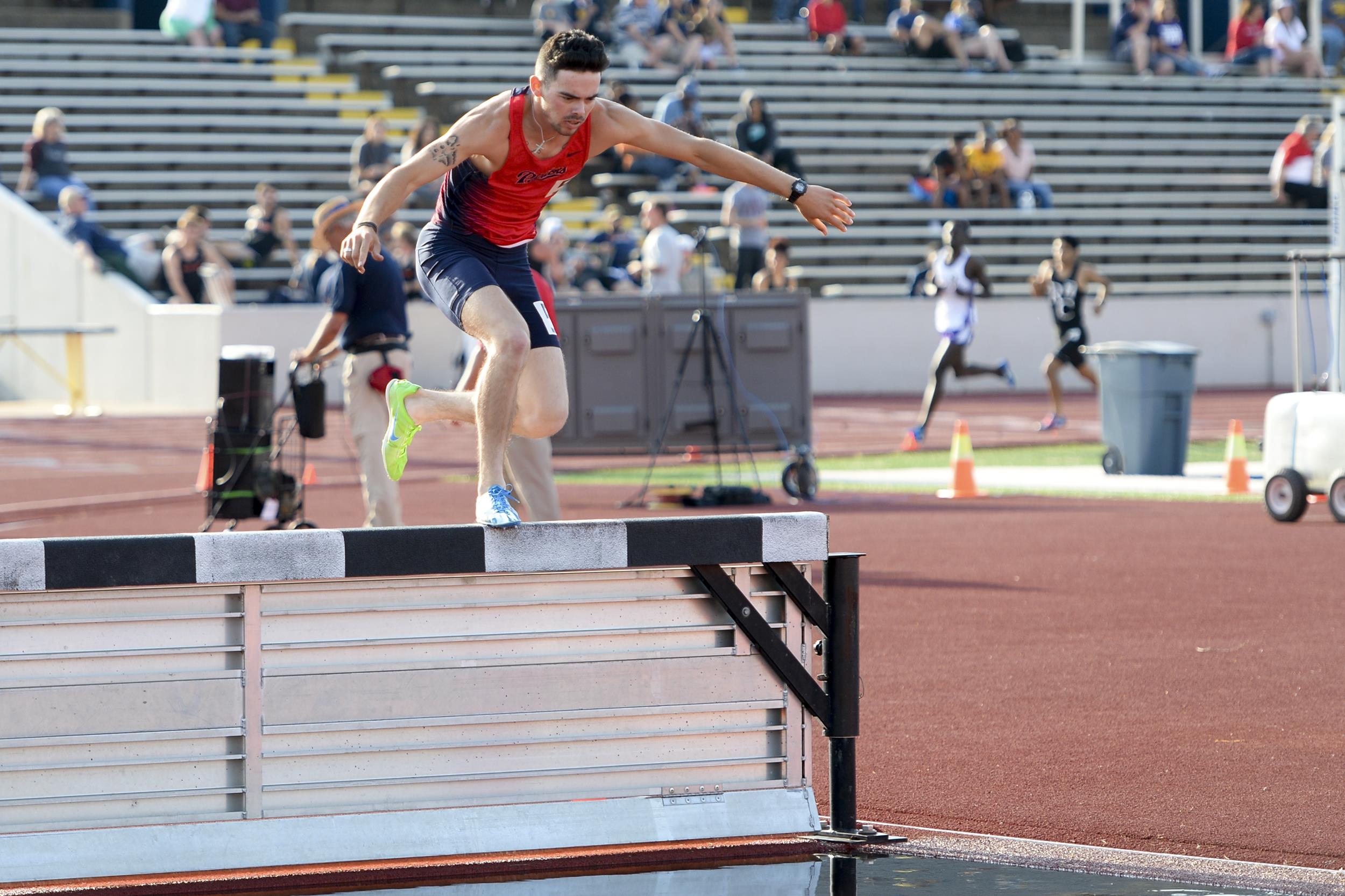 Tyler Howard - Track and Field - Dallas Baptist University Athletics