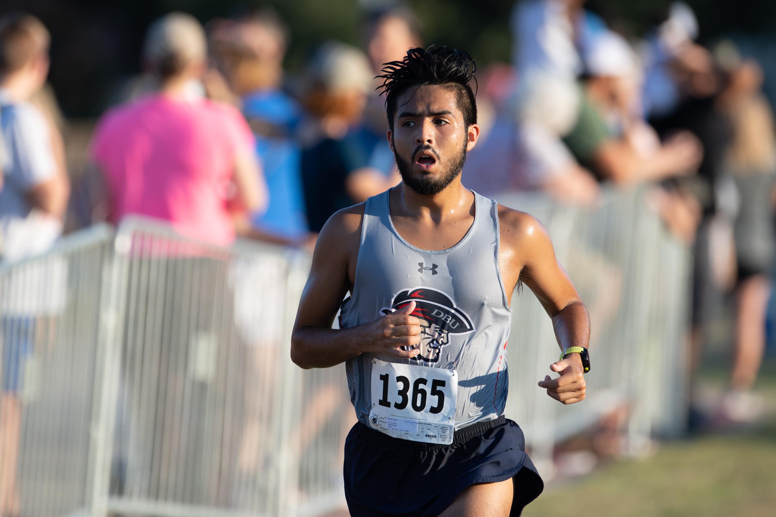 Isaiah Medina - Cross Country - Dallas Baptist University Athletics