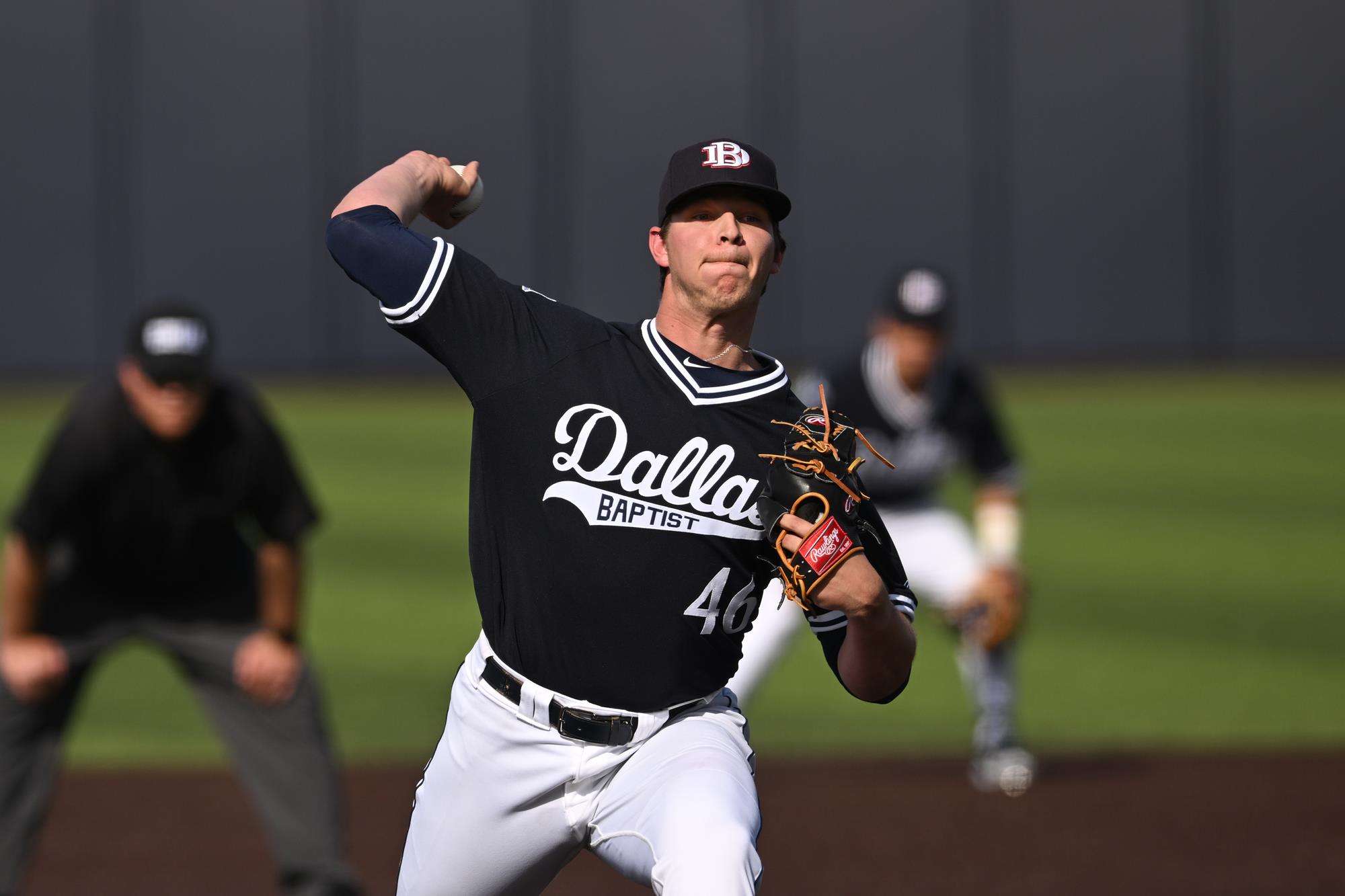 Patriots Take Series with Shutout Win at Valparasio - Dallas Baptist ...