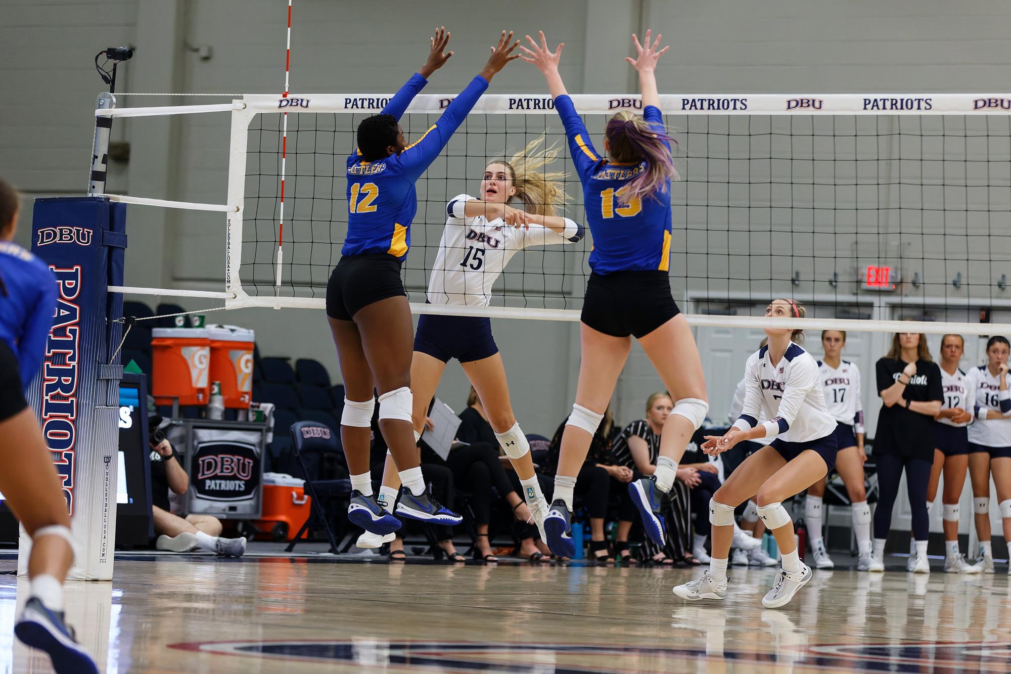 Volleyball Sweeps Cameron, Improves to 2-0 in LSC - Dallas Baptist ...