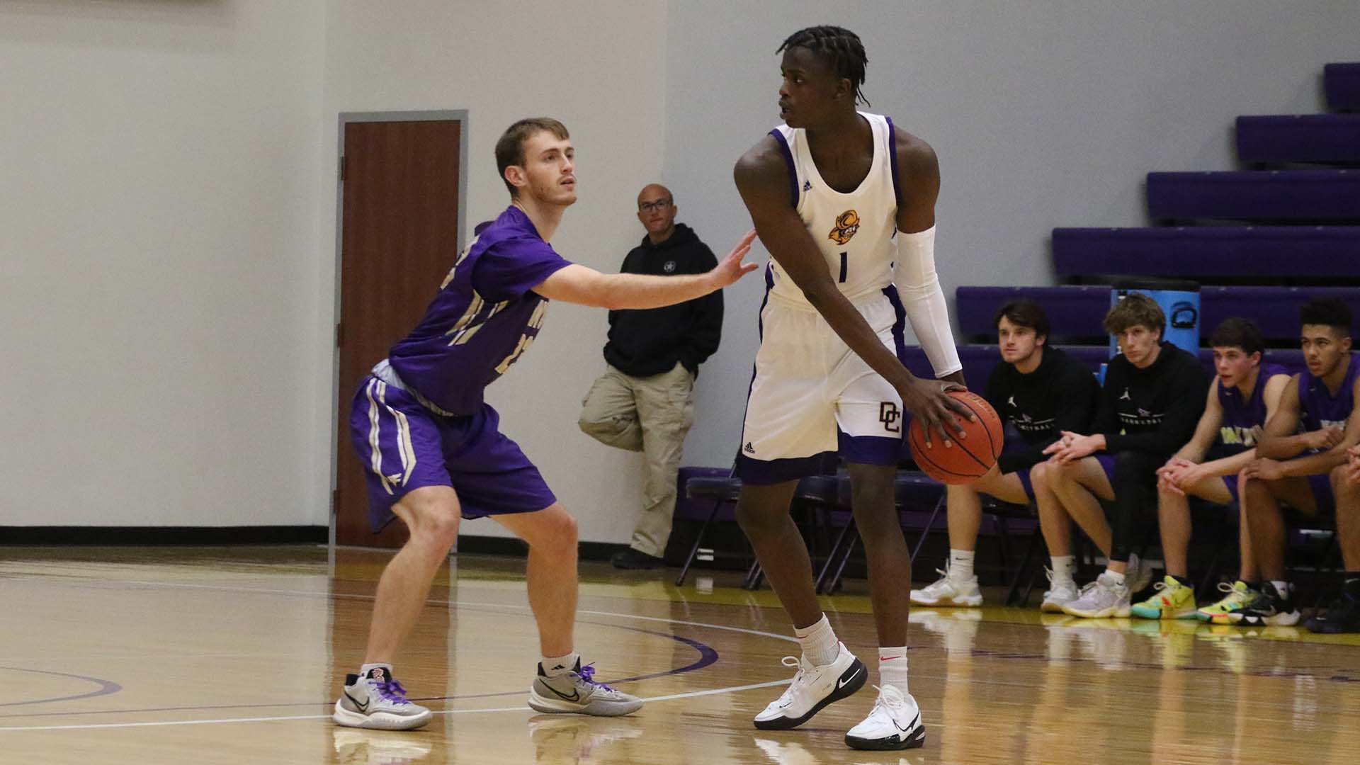 Oumar Koureissi - 2021-22 - Men's Basketball - Dodge City Community ...