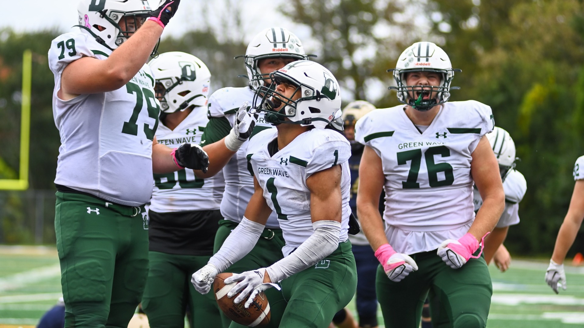 Green Wave Winning Streak Hits 4, Defeats Pope John 30-6 - Delbarton Athletics