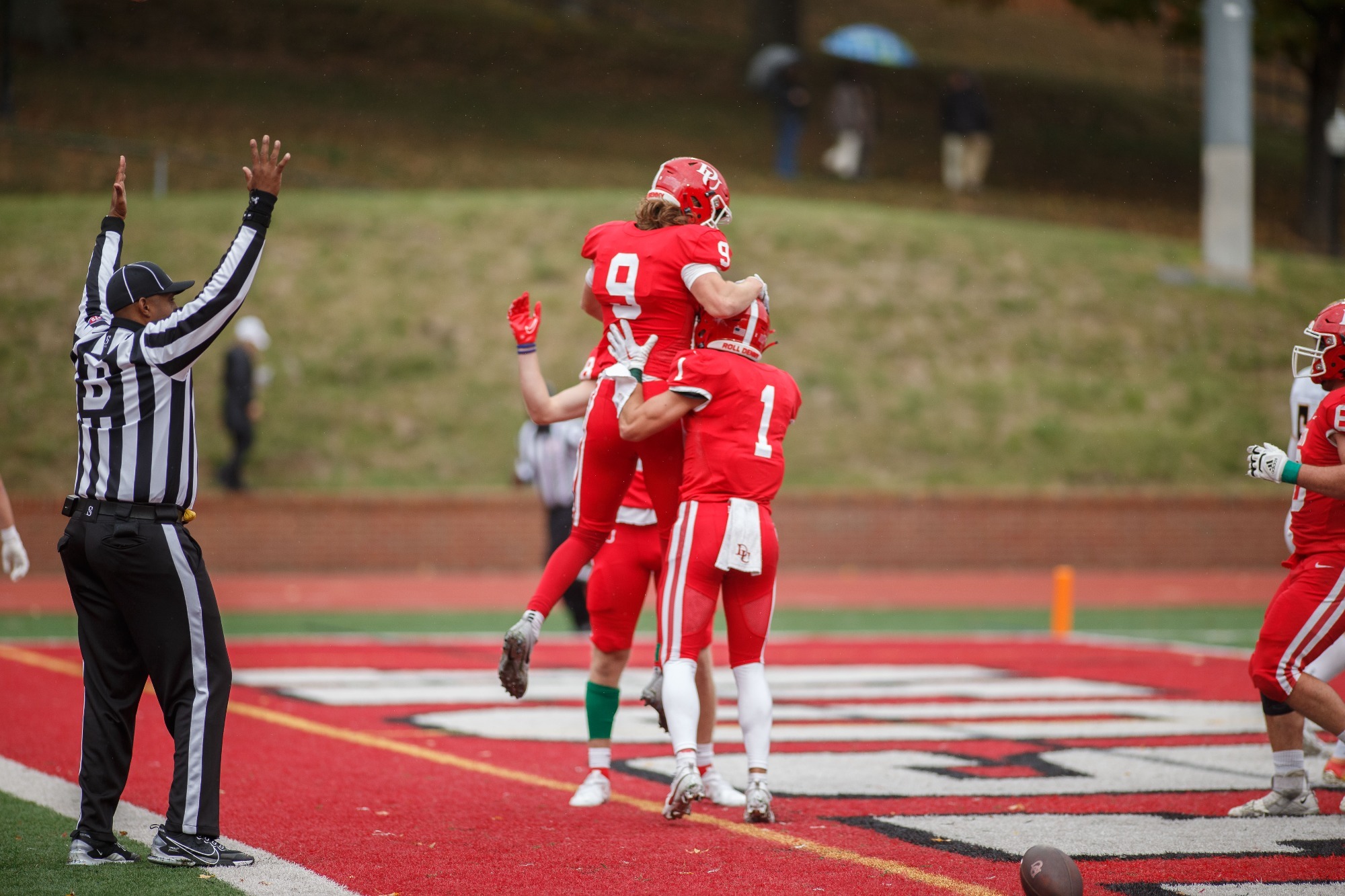 Football perseveres in 35-31 win over Wooster - Denison University