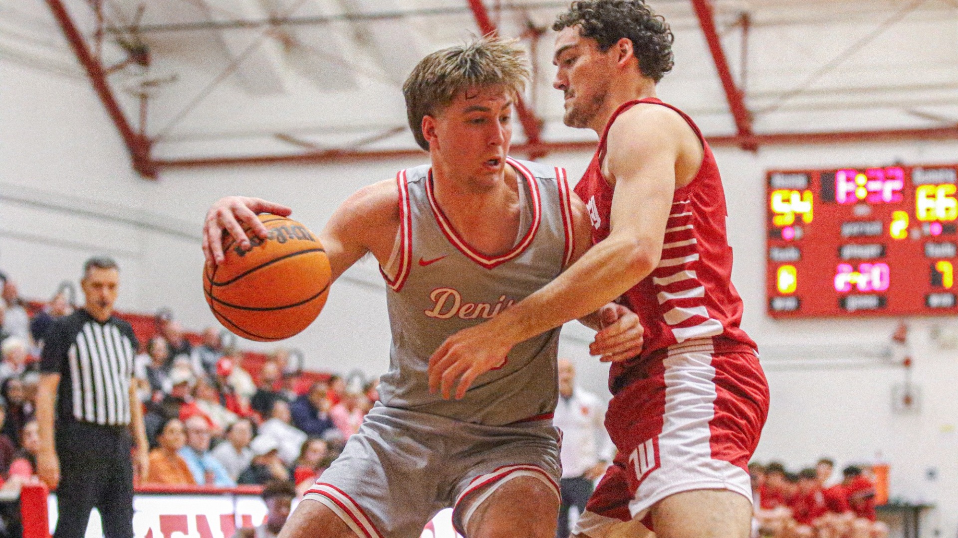 Men’s basketball falls to Wittenberg in battle for third place ...